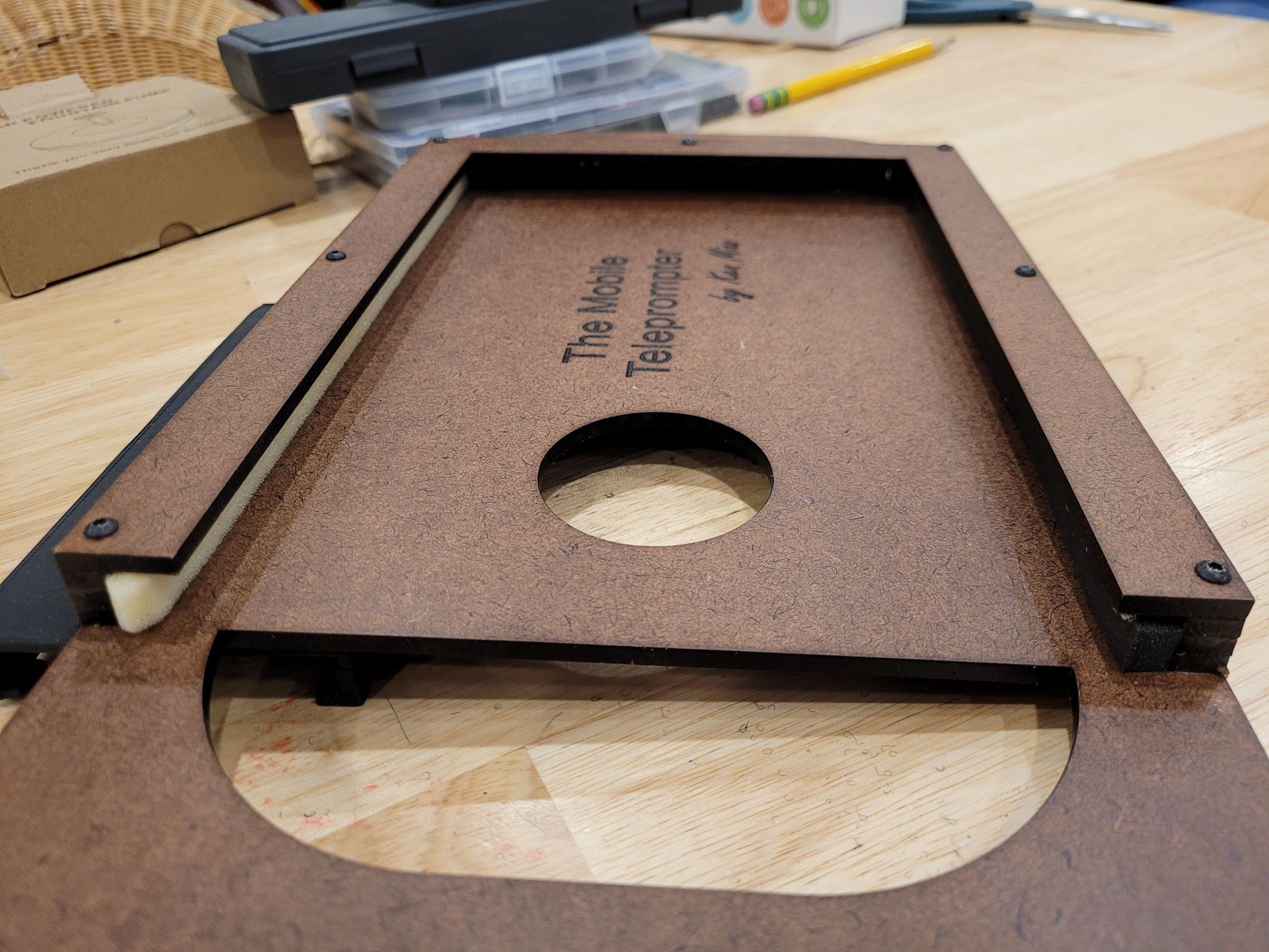 The Mobile Teleprompter : 7 Steps (with Pictures) - Instructables