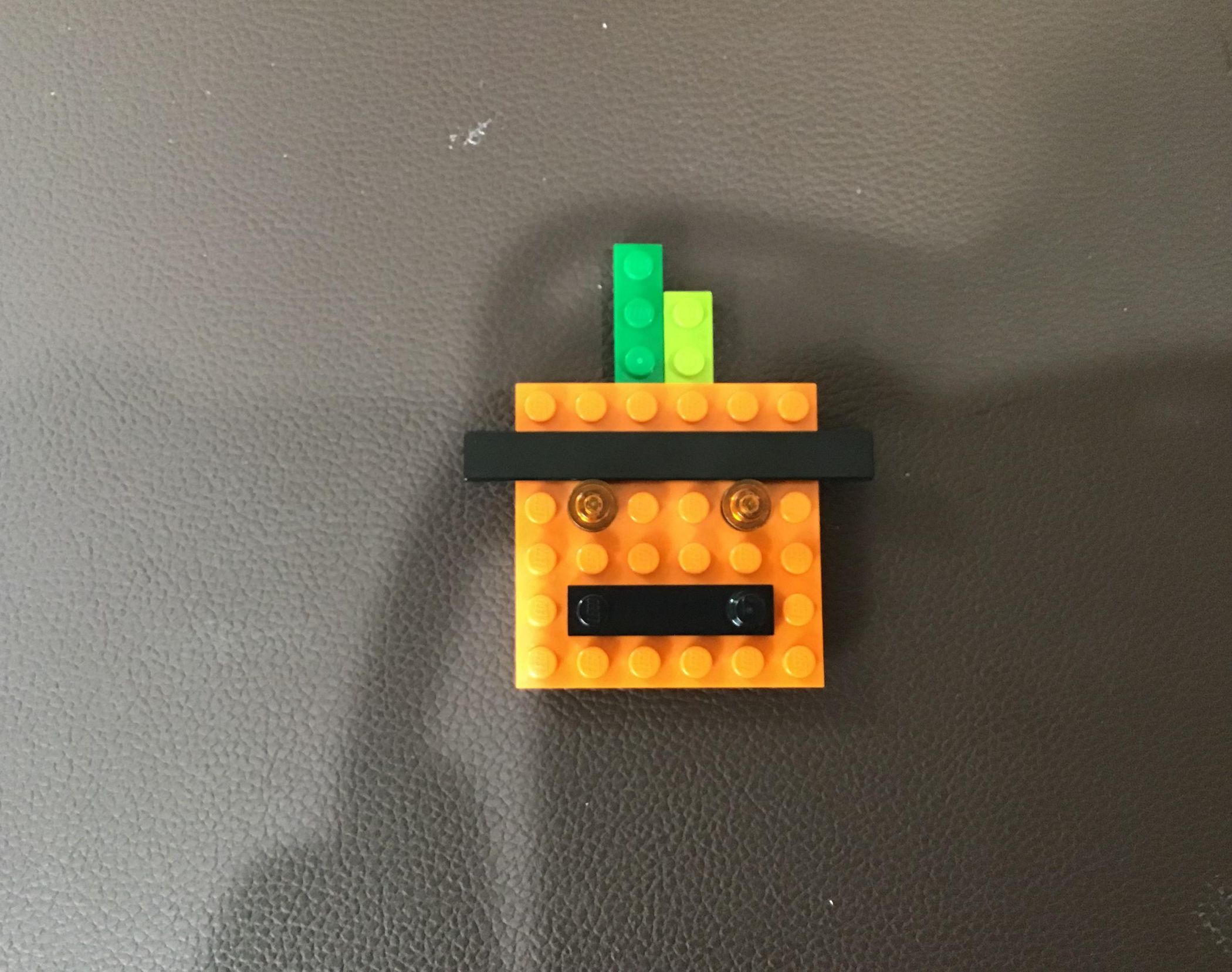 A Simple Derpy Lego Pumpkin : 4 Steps - Instructables
