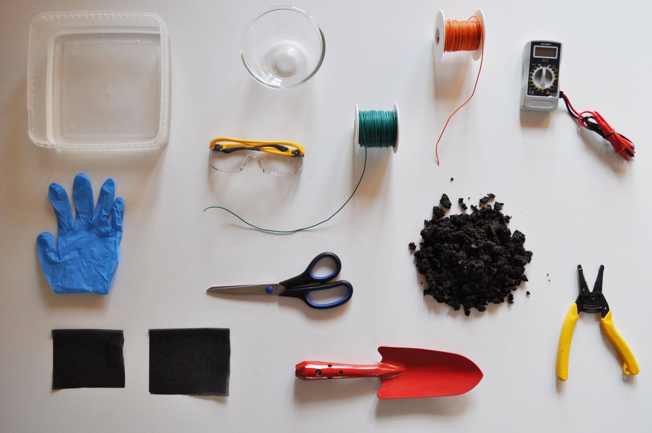 Create Your Own Mud Battery / Bouw Je Eigen Modderbatterij : 8 Steps ...