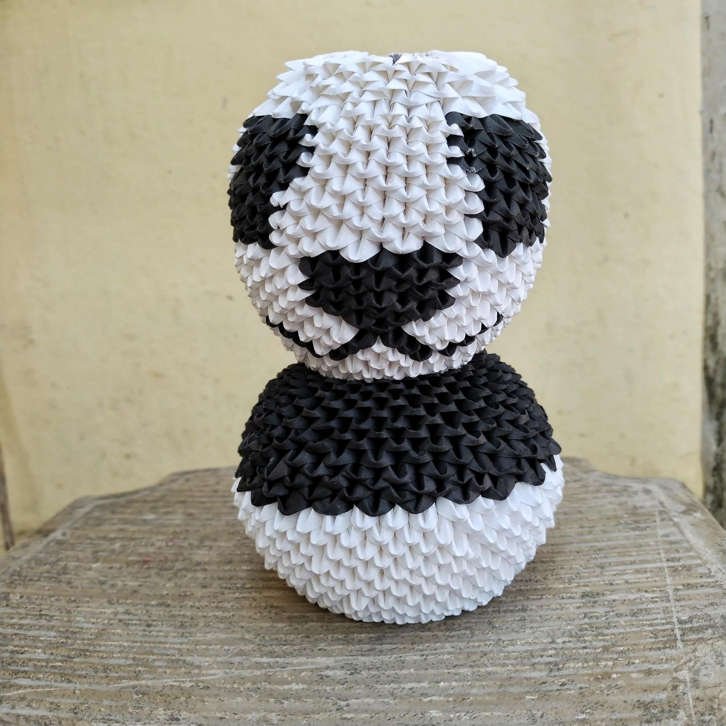 MODULAR ORIGAMI 3D PANDA : 17 Steps (with Pictures) - Instructables