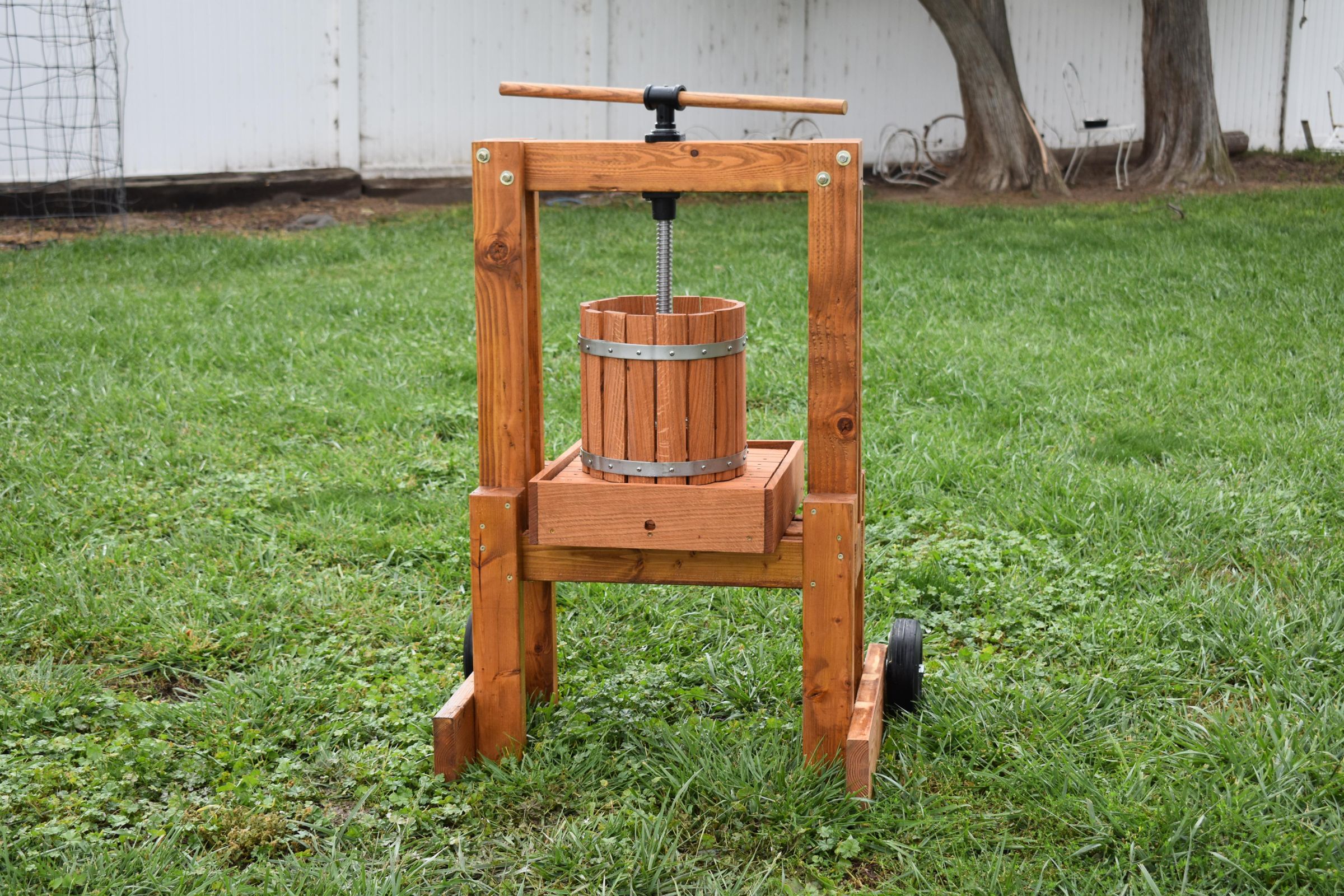 Build a Beautiful Apple Cider Press : 4 Steps - Instructables