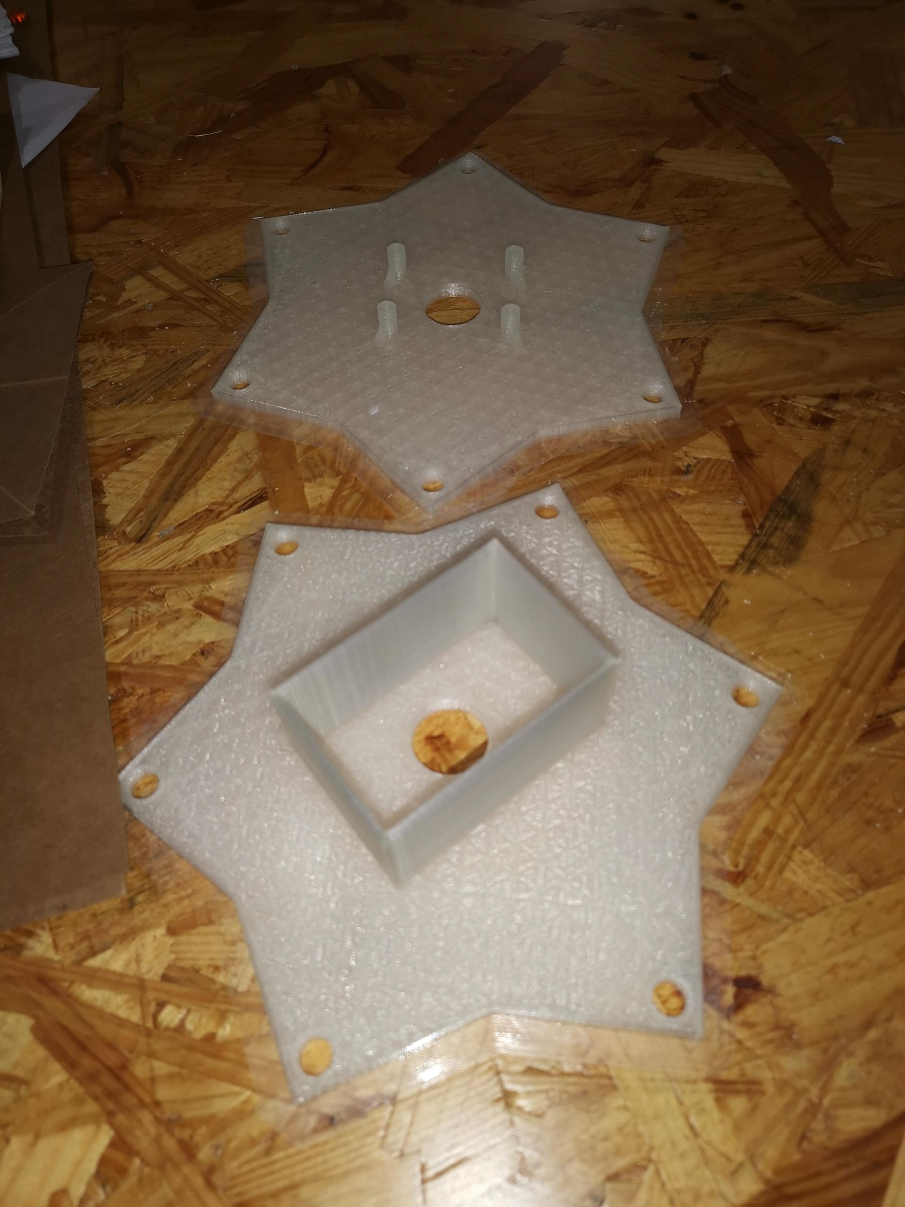 Hanging Foldable Lampshade! : 8 Steps (with Pictures) - Instructables