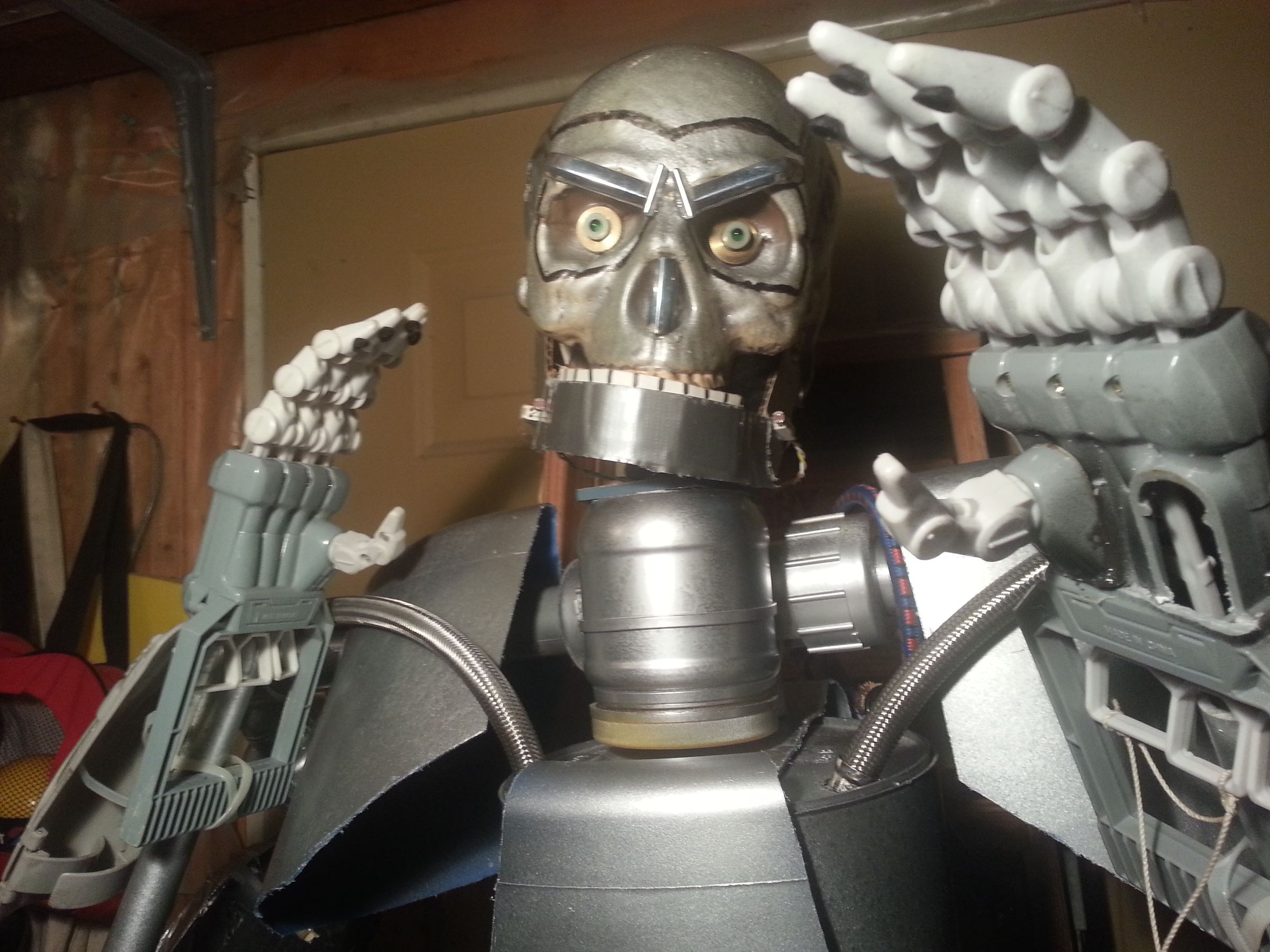 Endoskeleton Animatronic.