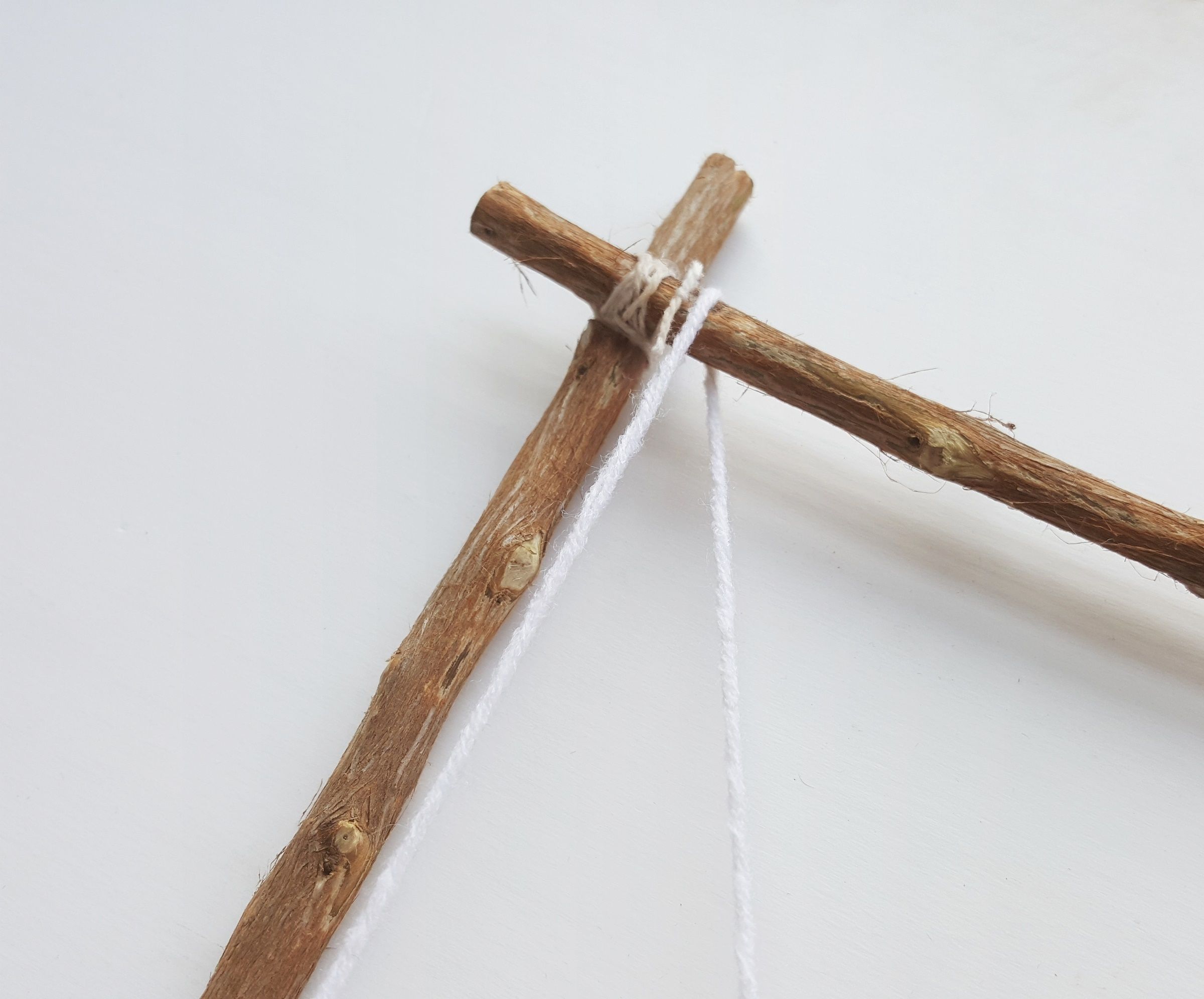 DIY Tapestry Weaving on Twig Frame : 11 Steps (with Pictures ...