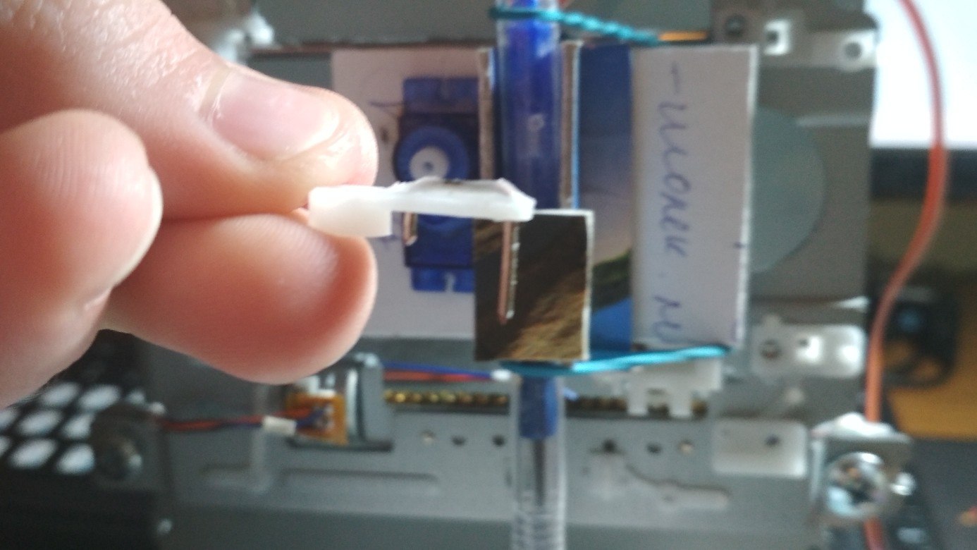 2d Arduino Plotter Arduino Uno L293d Cd Roms Servo Cd 6 Steps Instructables