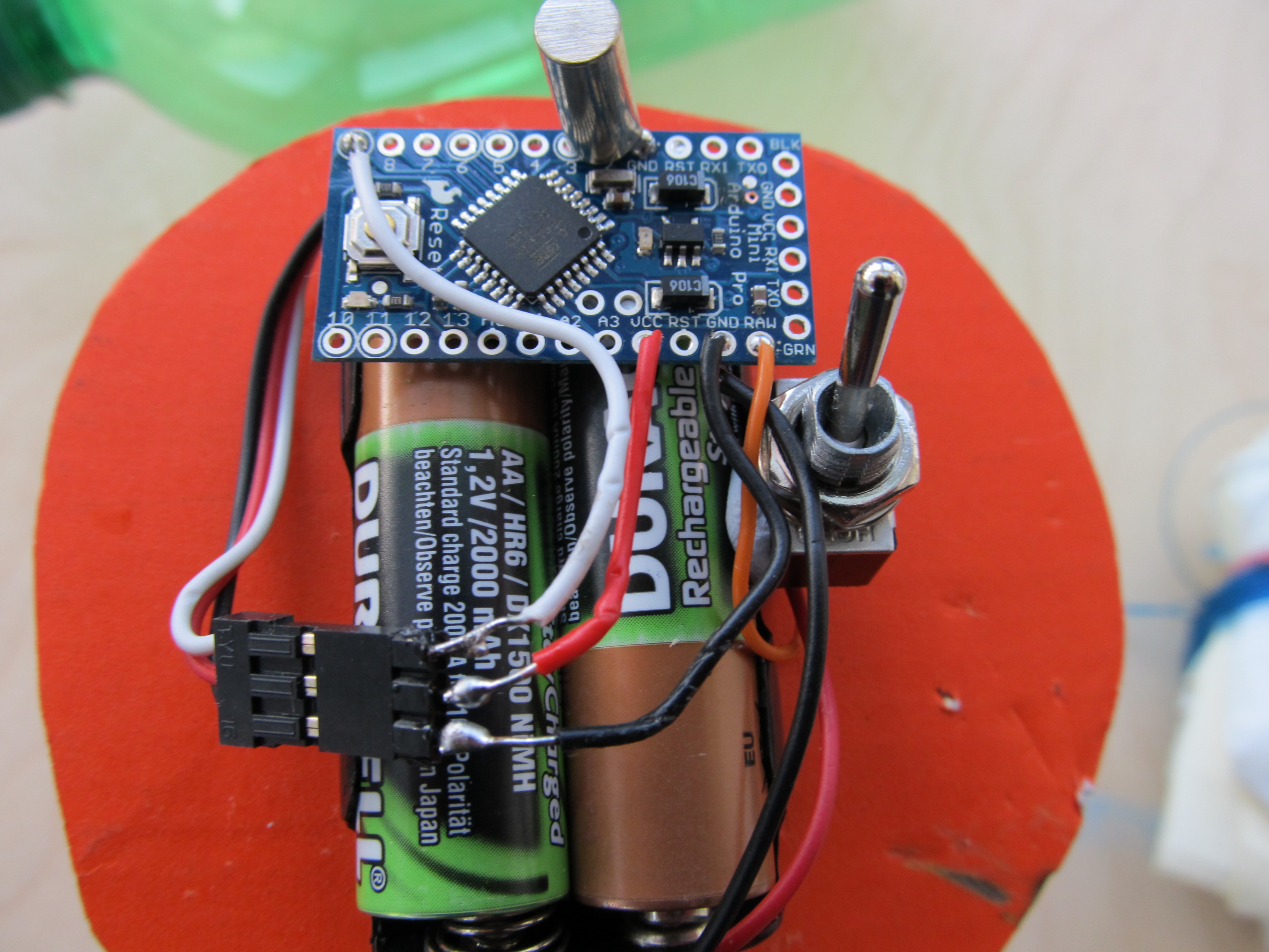 A Parachute Release Mechanism With An Arduino Pro Mini : 5 Steps (with 