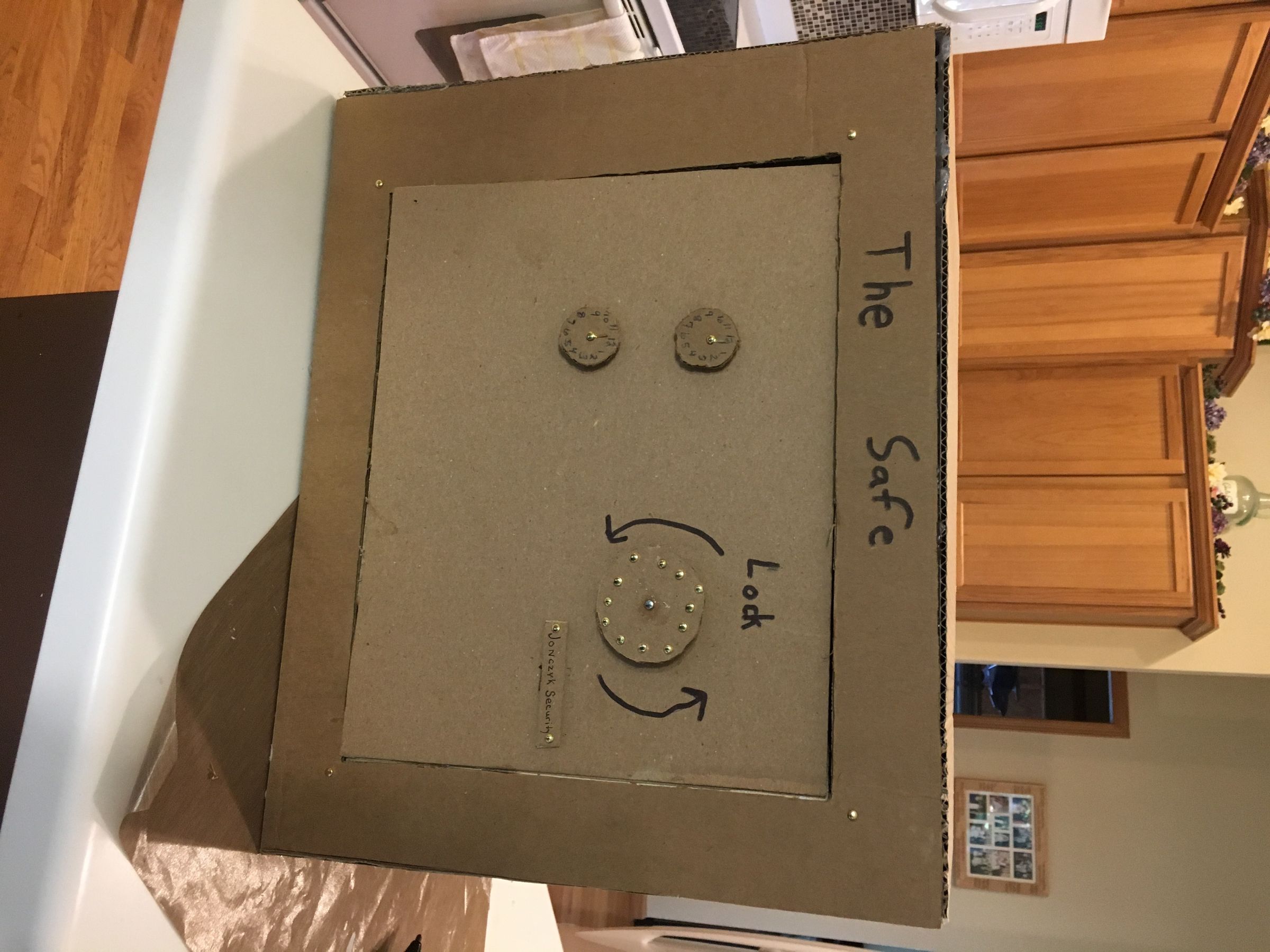 Cardboard Safe : 9 Steps - Instructables