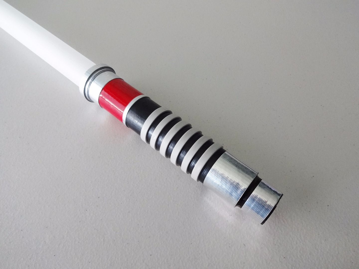 Easy $5 Lightsabers : 18 Steps (with Pictures) - Instructables