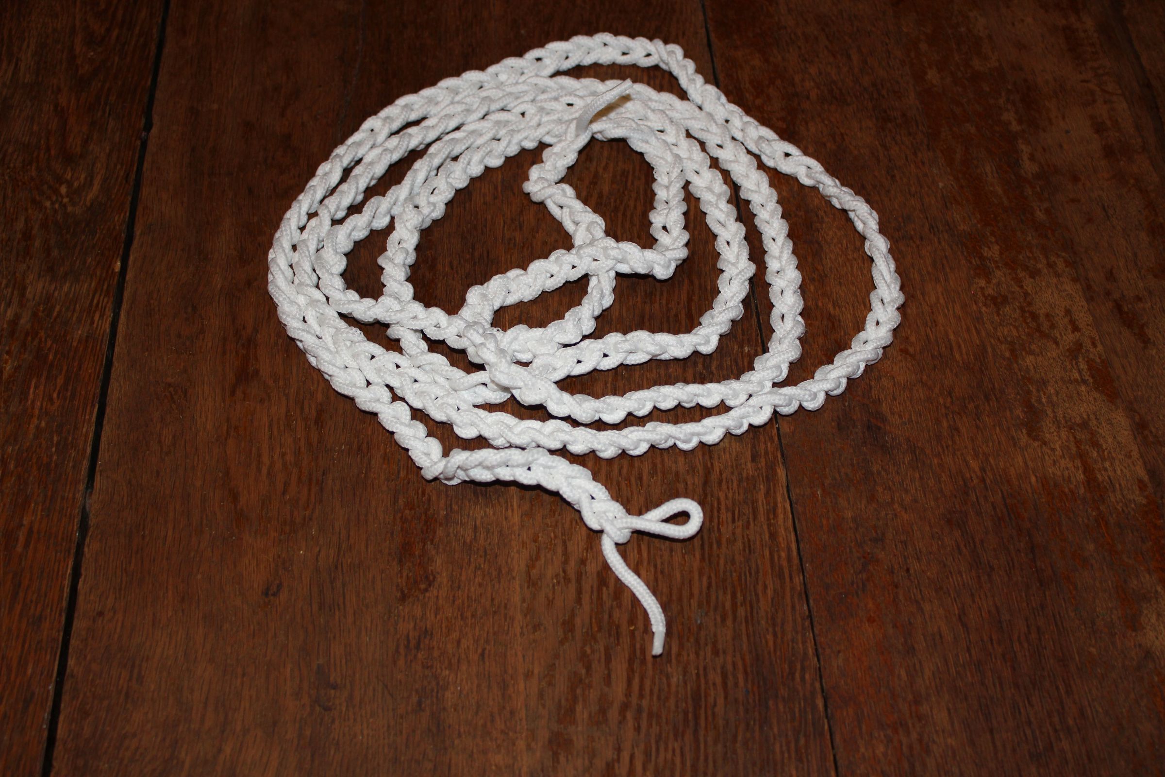 Single Rope Braid - Chain Sinnet : 4 Steps (with Pictures) - Instructables
