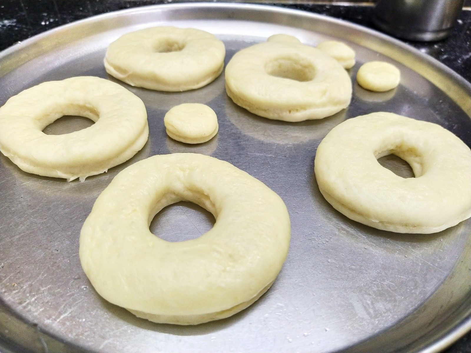 Donut and Donut Biscuit : 19 Steps (with Pictures) - Instructables