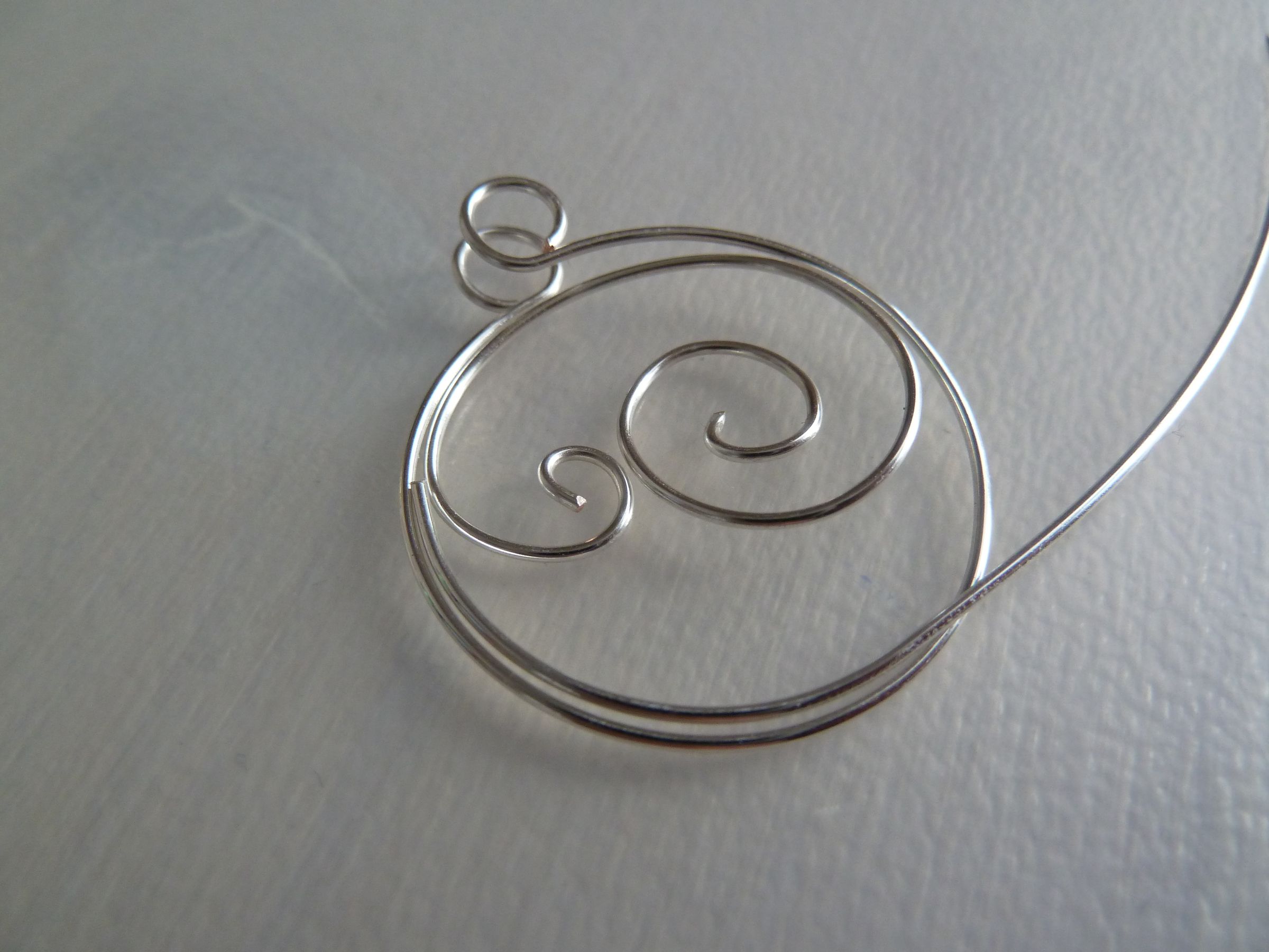 Triple Swirl Wirework Pendant : 17 Steps (with Pictures) - Instructables