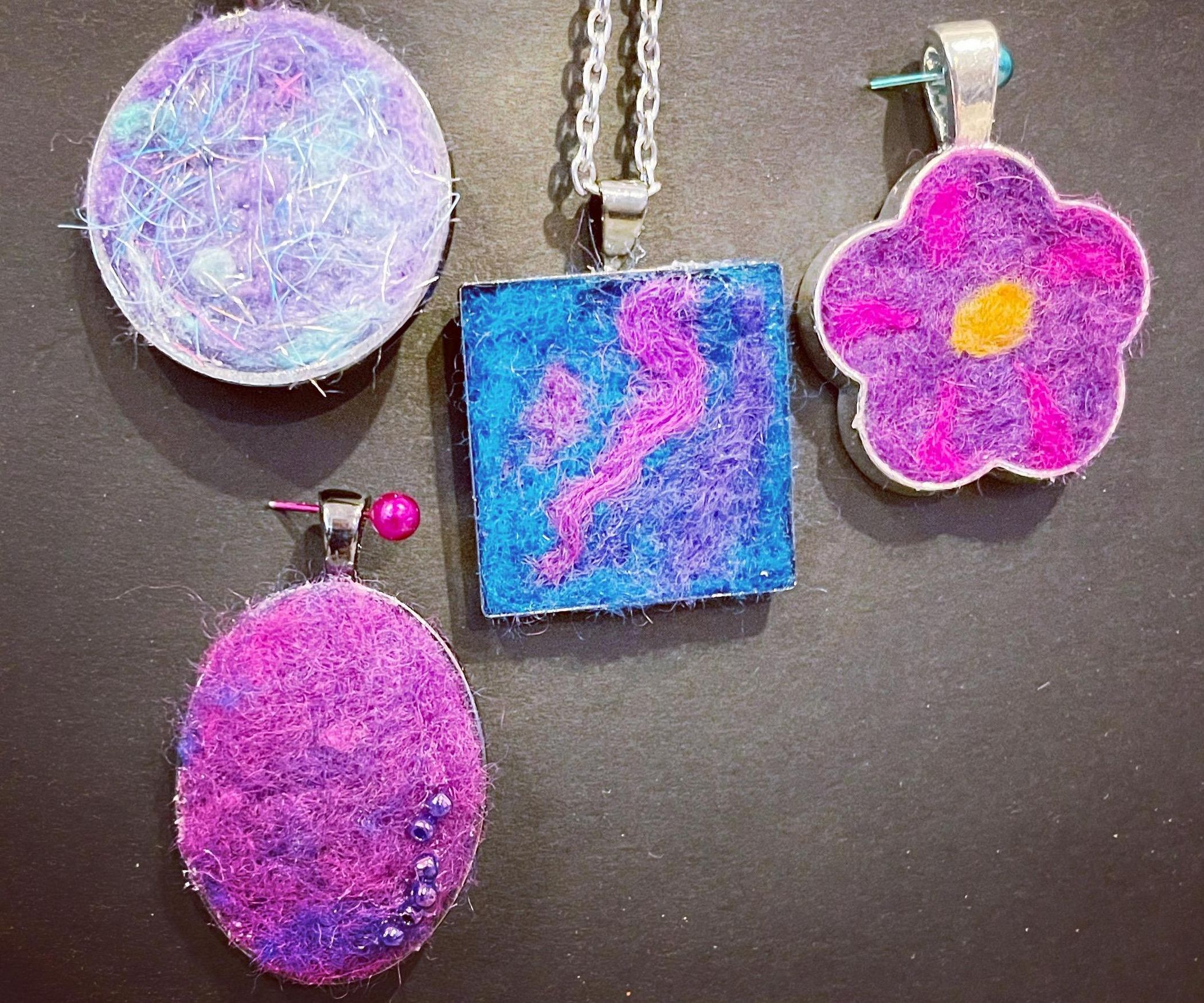 Needle Felted Pendants : 3 Steps (with Pictures) - Instructables
