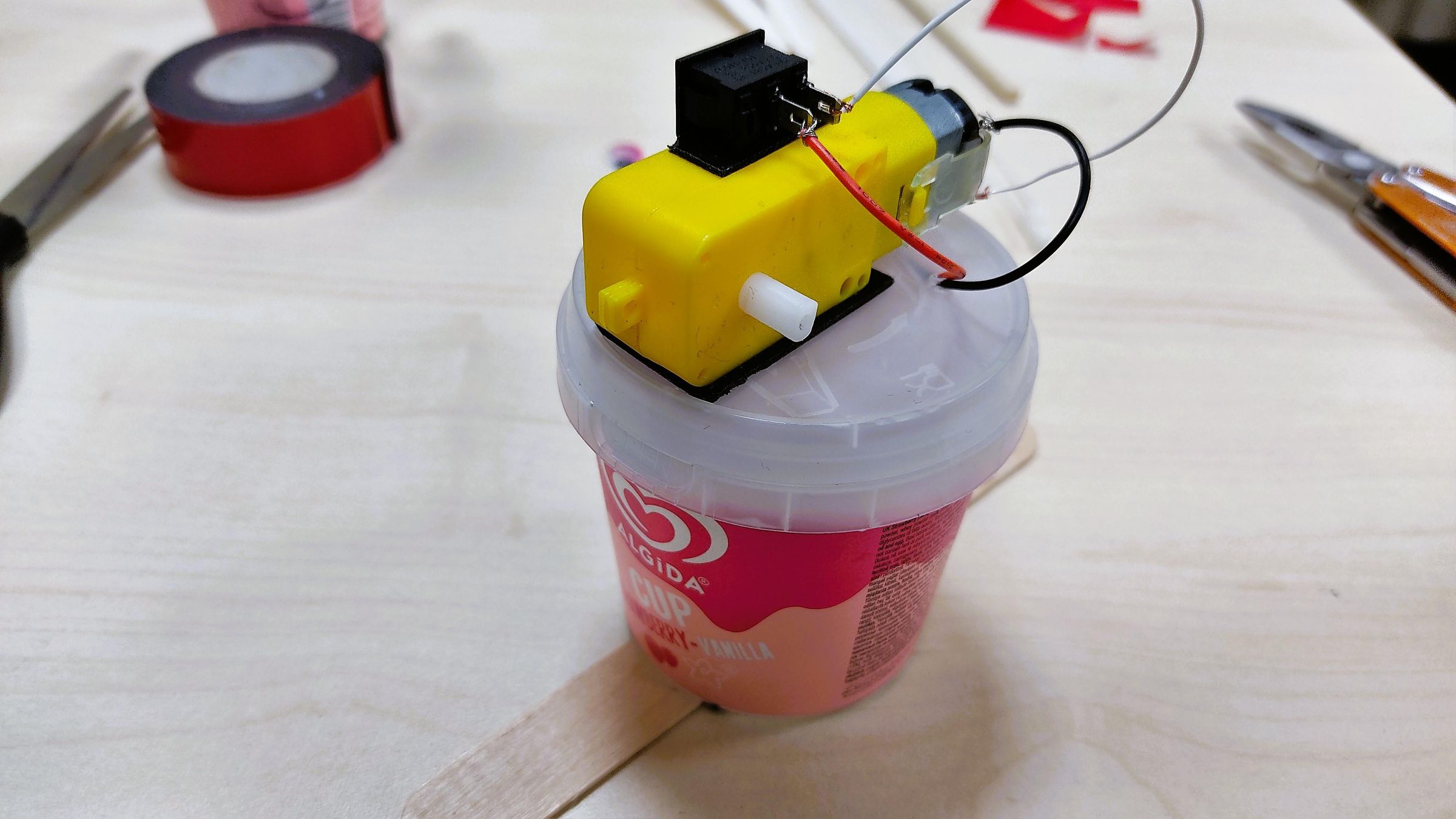 Robotics for School: Create Four Easy Robots Using Simple Materials ...