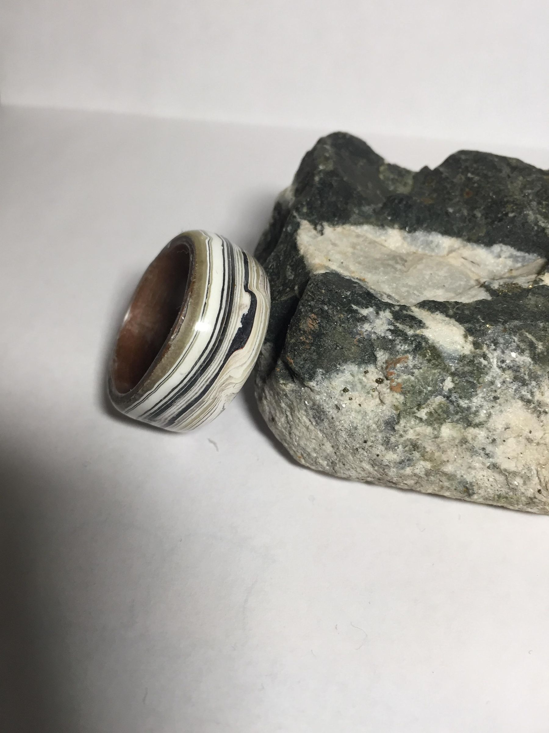 Faux Fordite Layered Paint Ring : 10 Steps (with Pictures) - Instructables