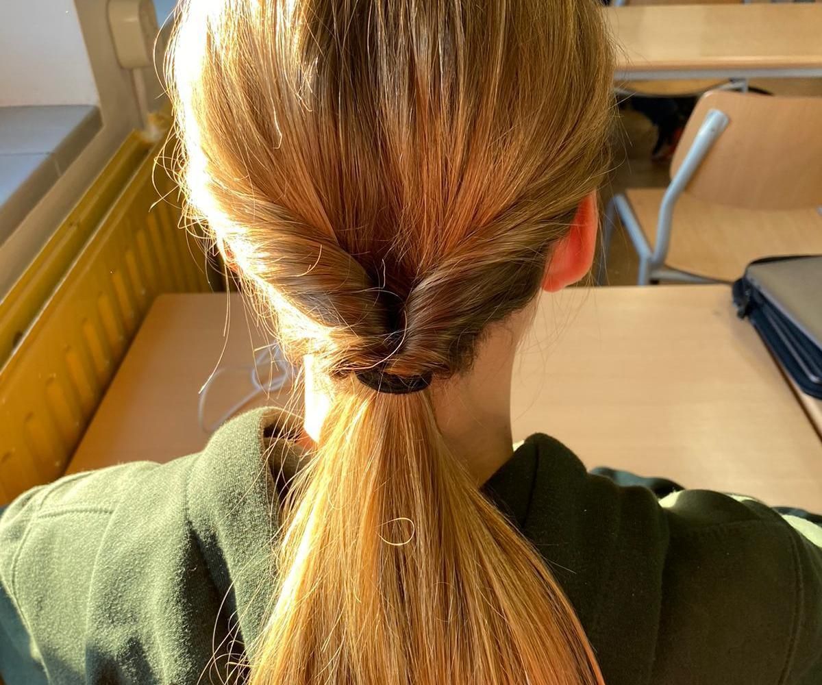 Easy Fast Hairstyle : 6 Steps - Instructables