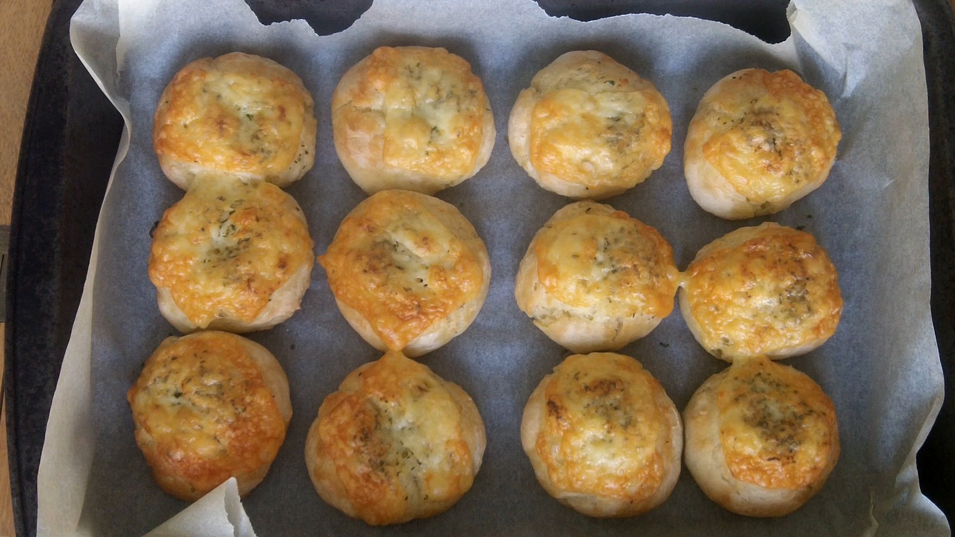 Very Very Easy Mini Butter Bread Rolls & Garlic Cheese Rolls (with ...