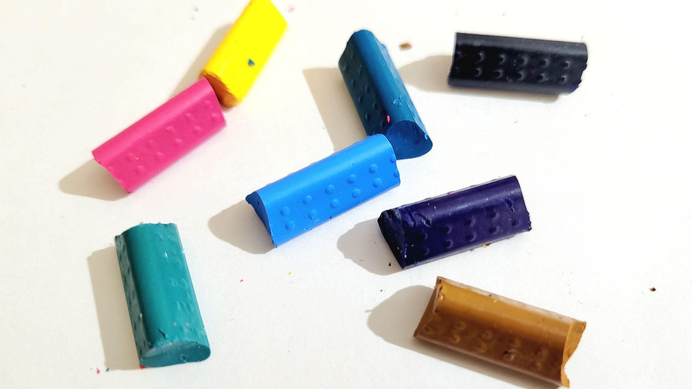 Rainbow Crayon Coaster : 11 Steps (with Pictures) - Instructables