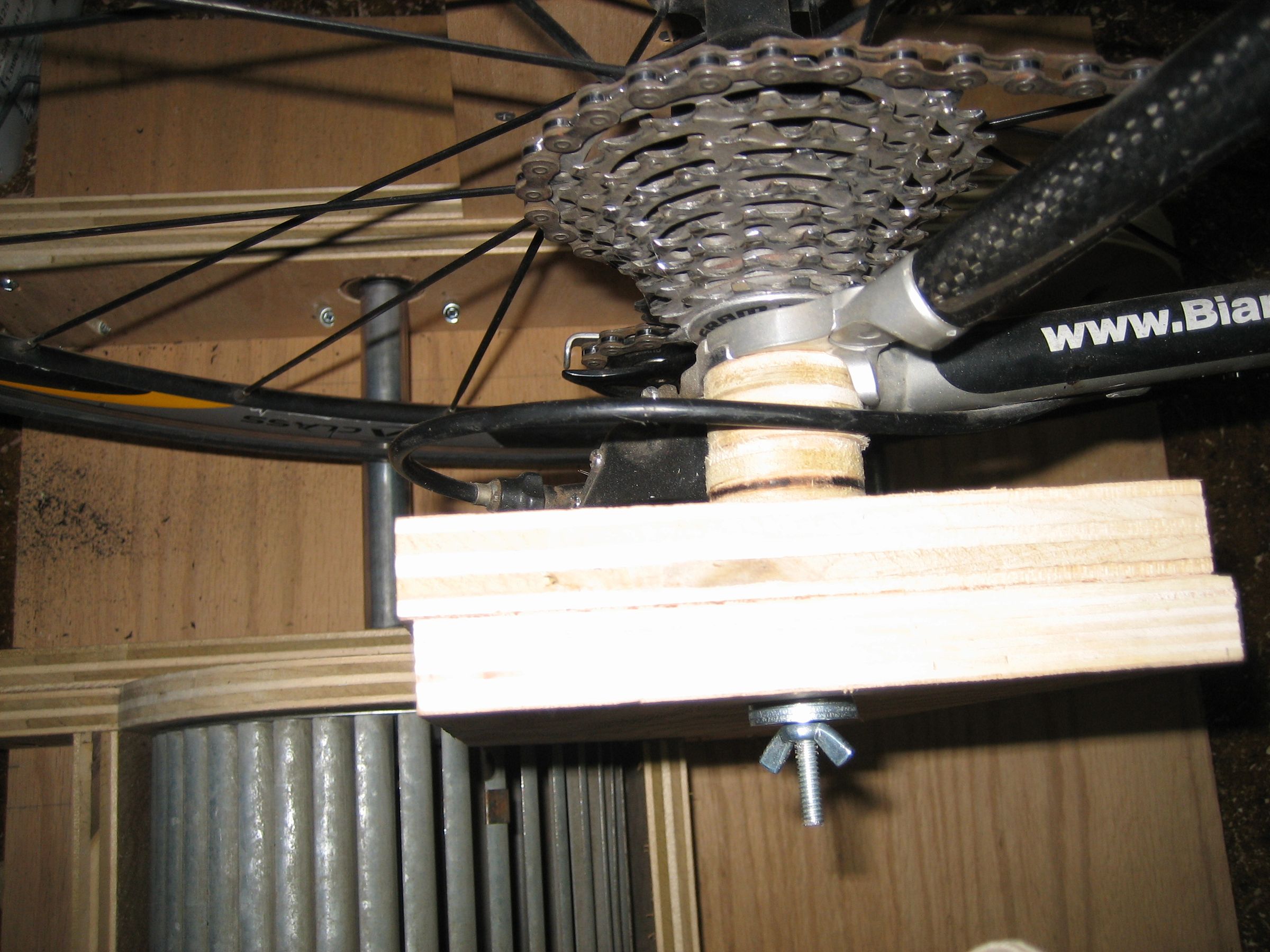 Indoor Bike Trainer : 8 Steps (with Pictures) - Instructables