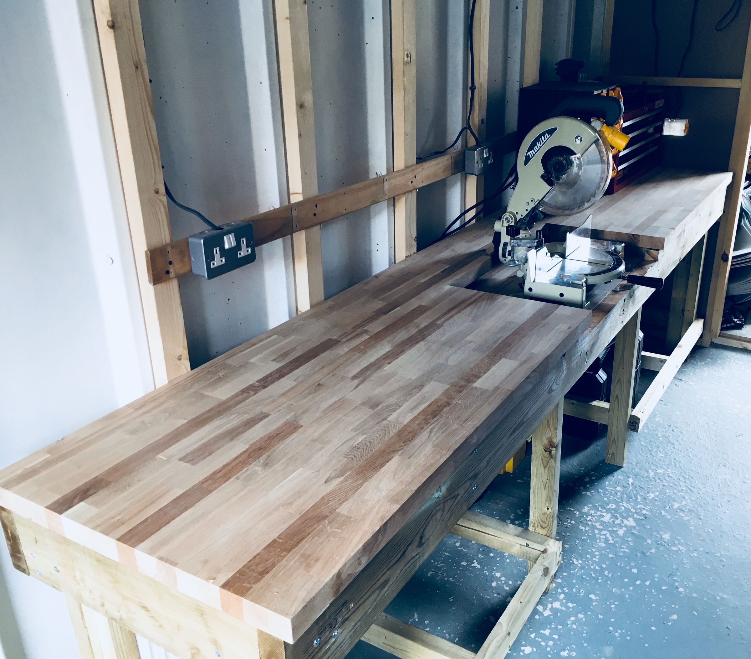 Heavy Duty Workbench With Chop Saw : 9 Steps (with Pictures ...