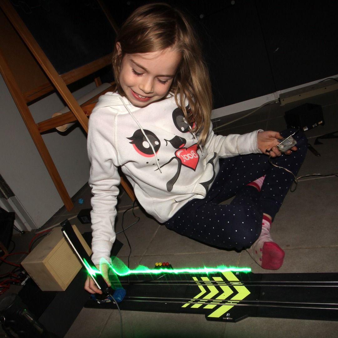 Grasping Gravitational Waves: Augmented Reality Robots Teach Physics ...