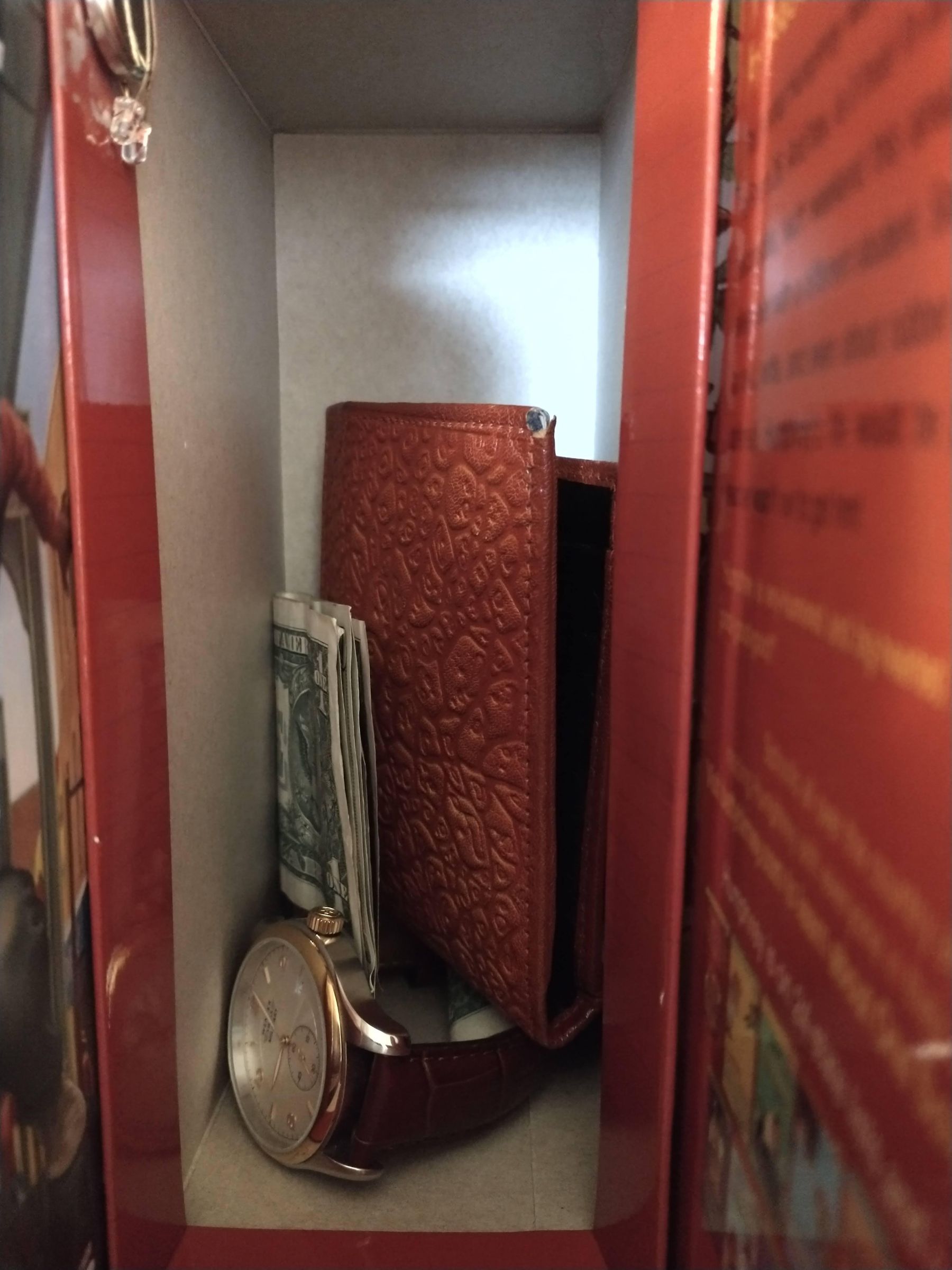 Secret Bookshelf Safe : 6 Steps - Instructables
