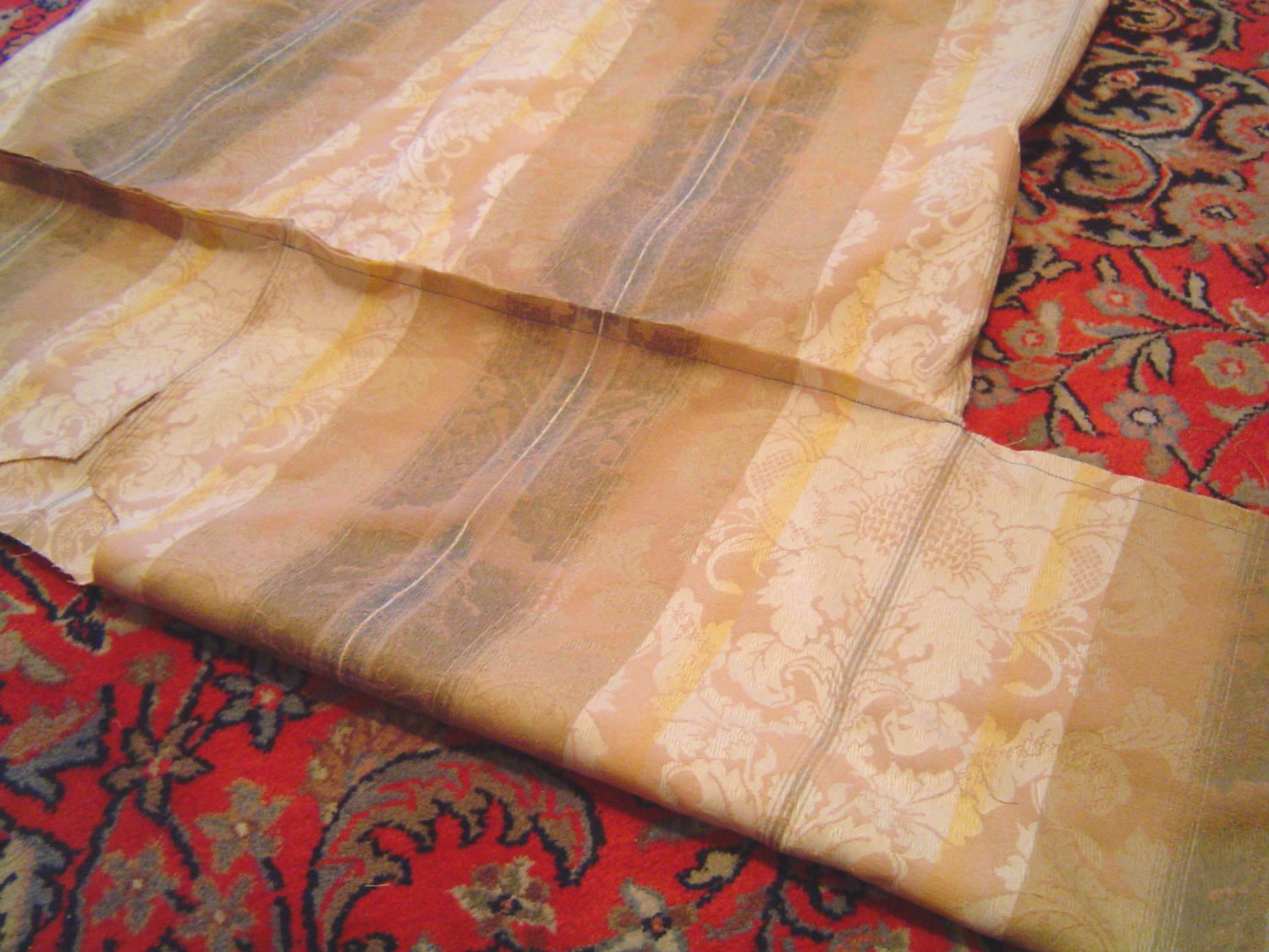 Blue Velvet Bog Coat : 19 Steps (with Pictures) - Instructables