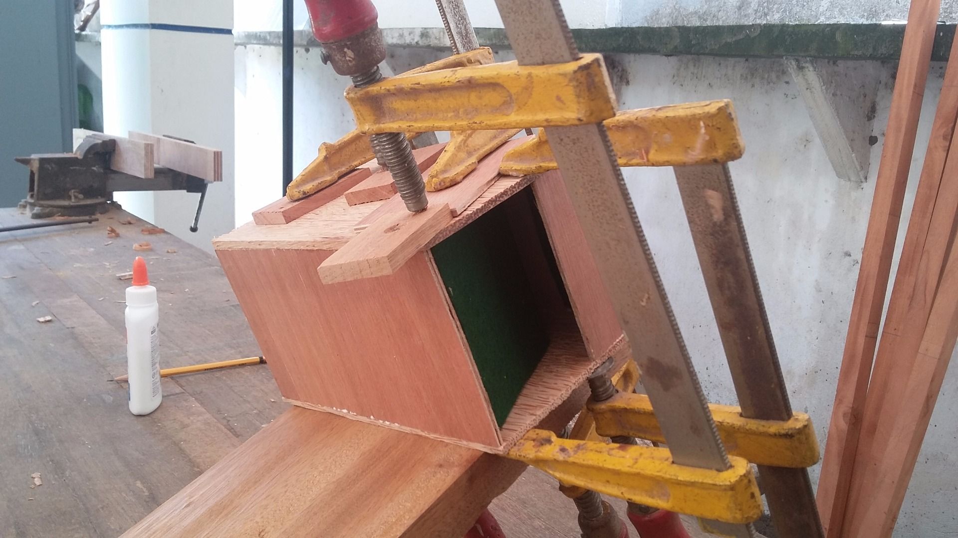 Quick and Easy Dice Tower : 7 Steps (with Pictures) - Instructables