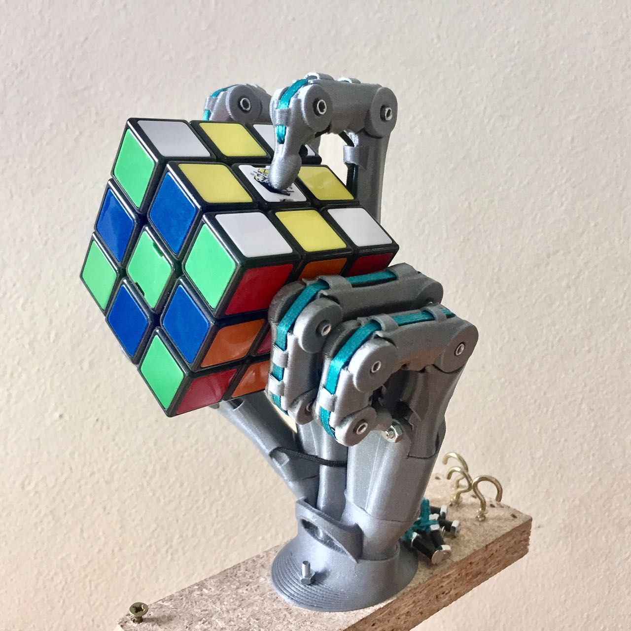 3D Printed Bionic Hand Skeleton : 8 Steps (with Pictures) - Instructables