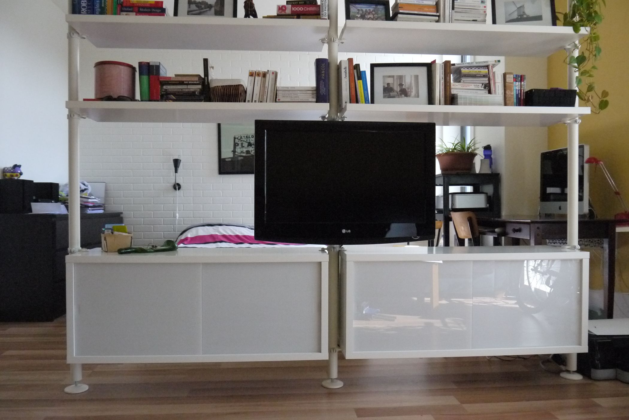 Ikea Hack - Pivot TV Mount : 5 Steps (with Pictures) - Instructables