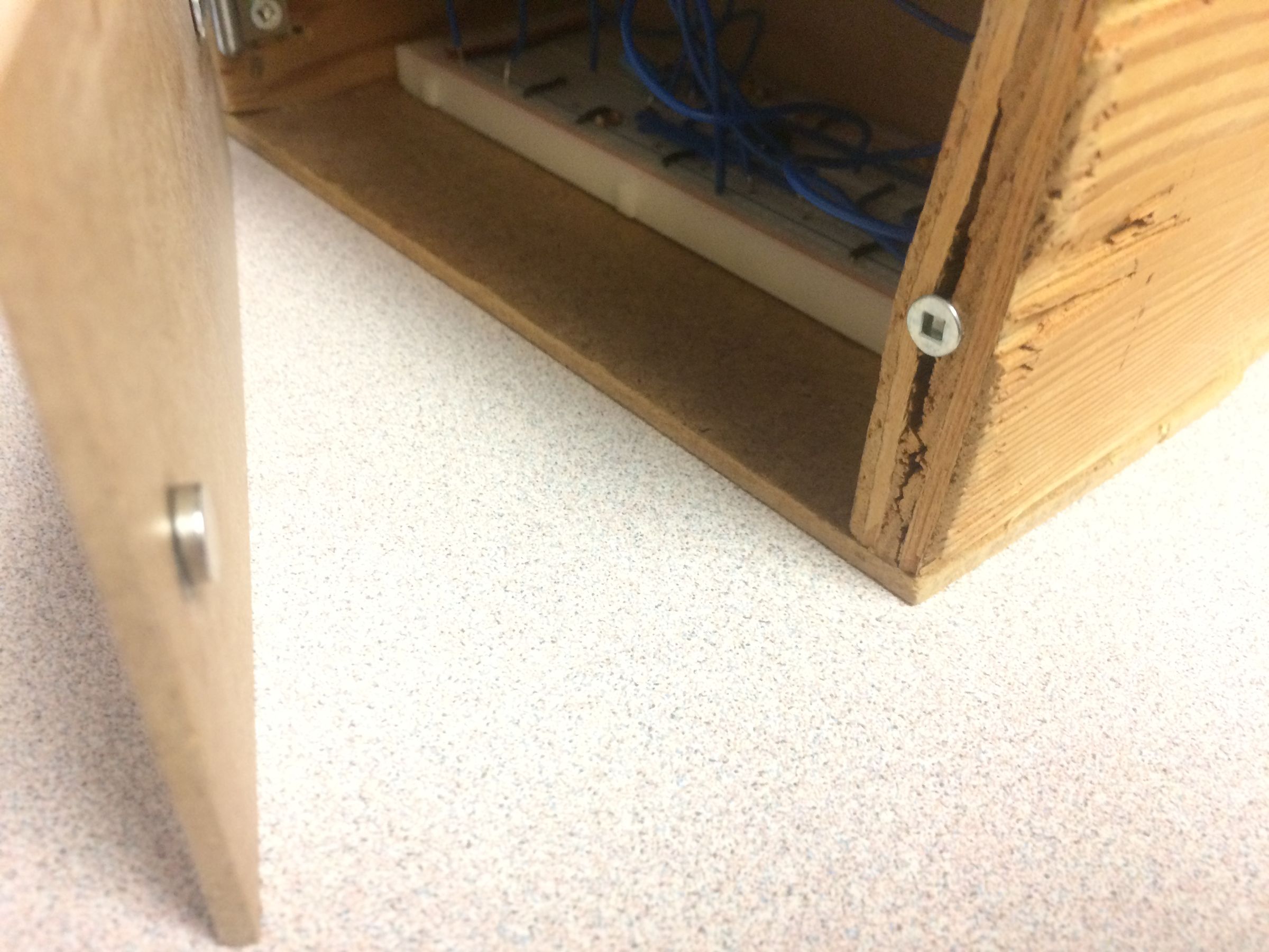Trivia Game Answer Buttons : 8 Steps (with Pictures) - Instructables