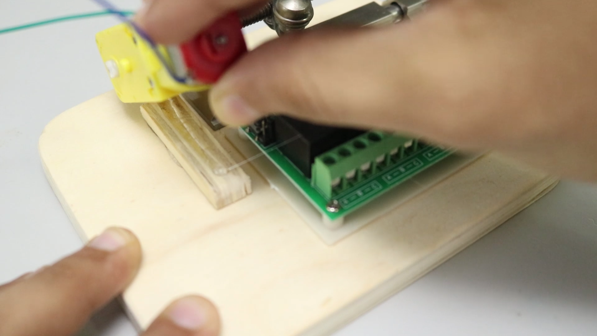 Remote Control Lock : 12 Steps (with Pictures) - Instructables