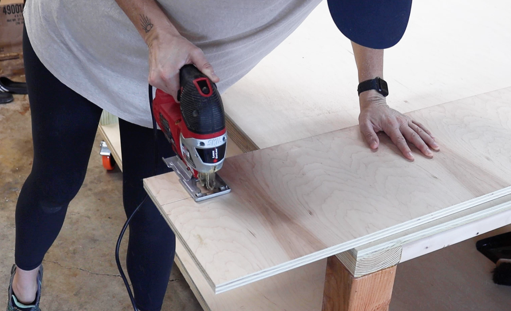 EASY DIY Workbench! Mobile With Storage : 9 Steps (with Pictures ...