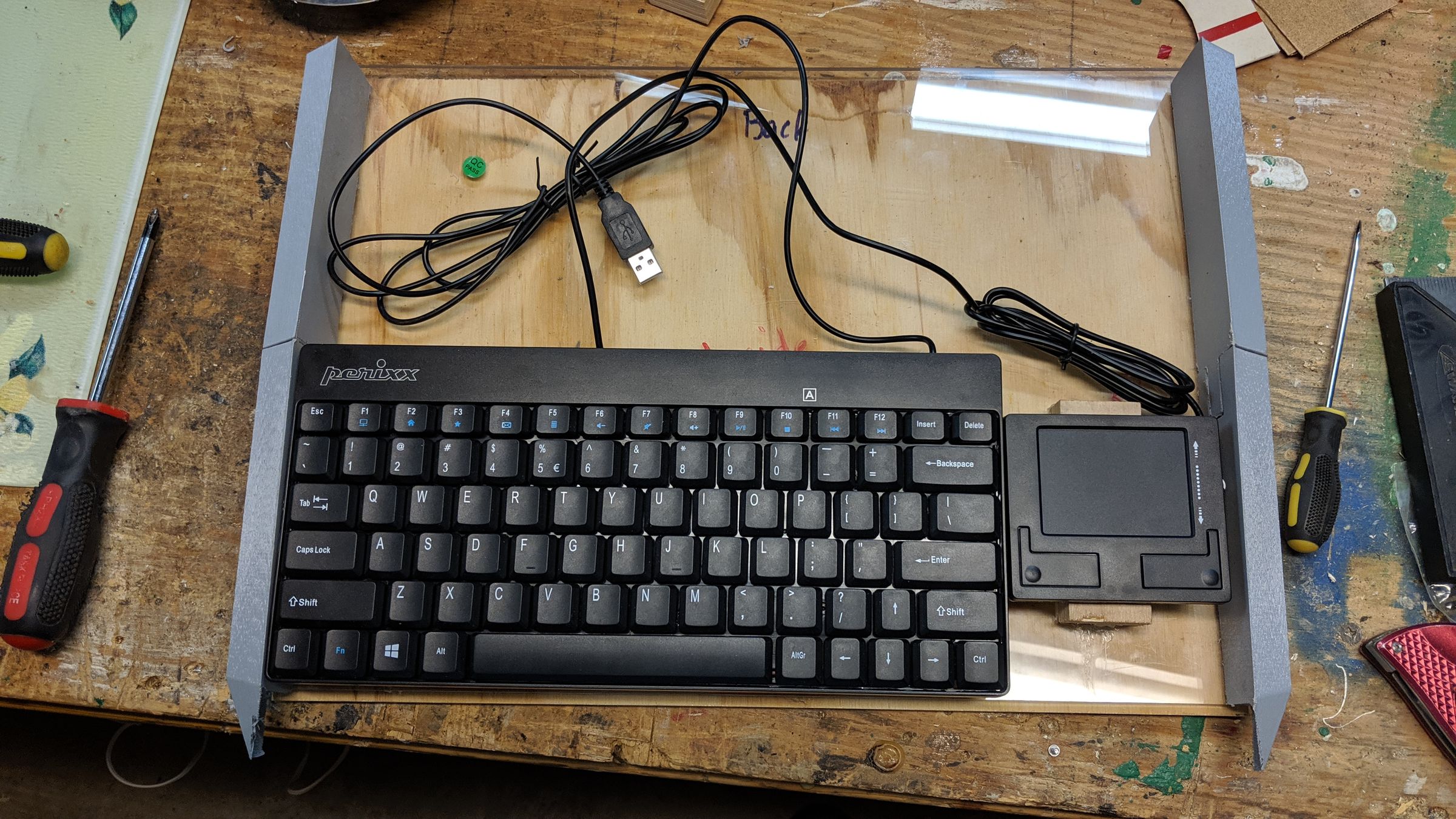 FLIPT-BIT: Retro-styled Raspberry Pi Computer : 7 Steps (with Pictures) - Instructables