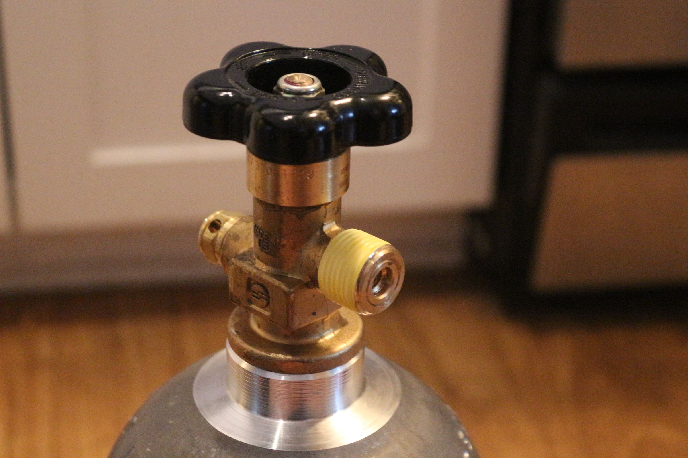 Home Carbonation System for Water, Beer, and More : 10 Steps (with ...