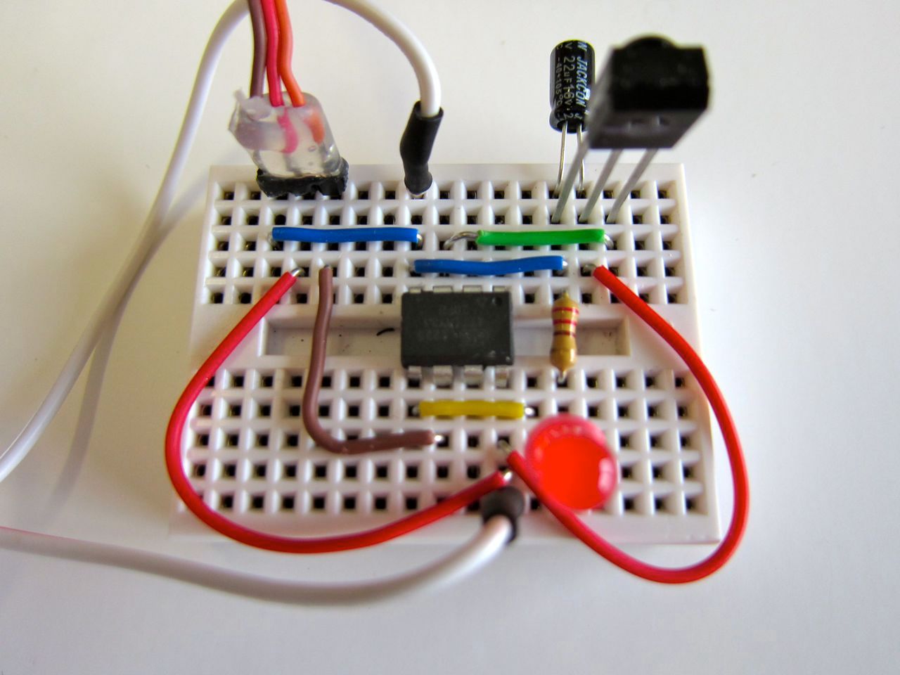 ATtiny & IR Remote Control Wiebelbot : 6 Steps (with Pictures ...