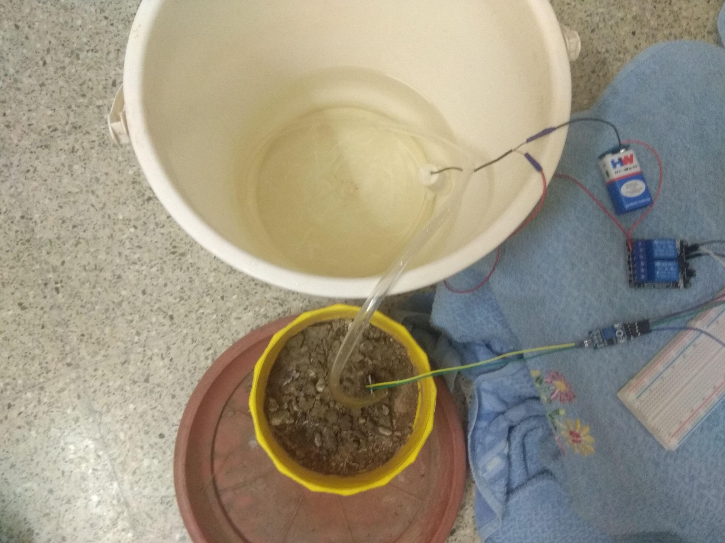 Self Watering System for Plants Using Arduino UNO : 6 Steps - Instructables