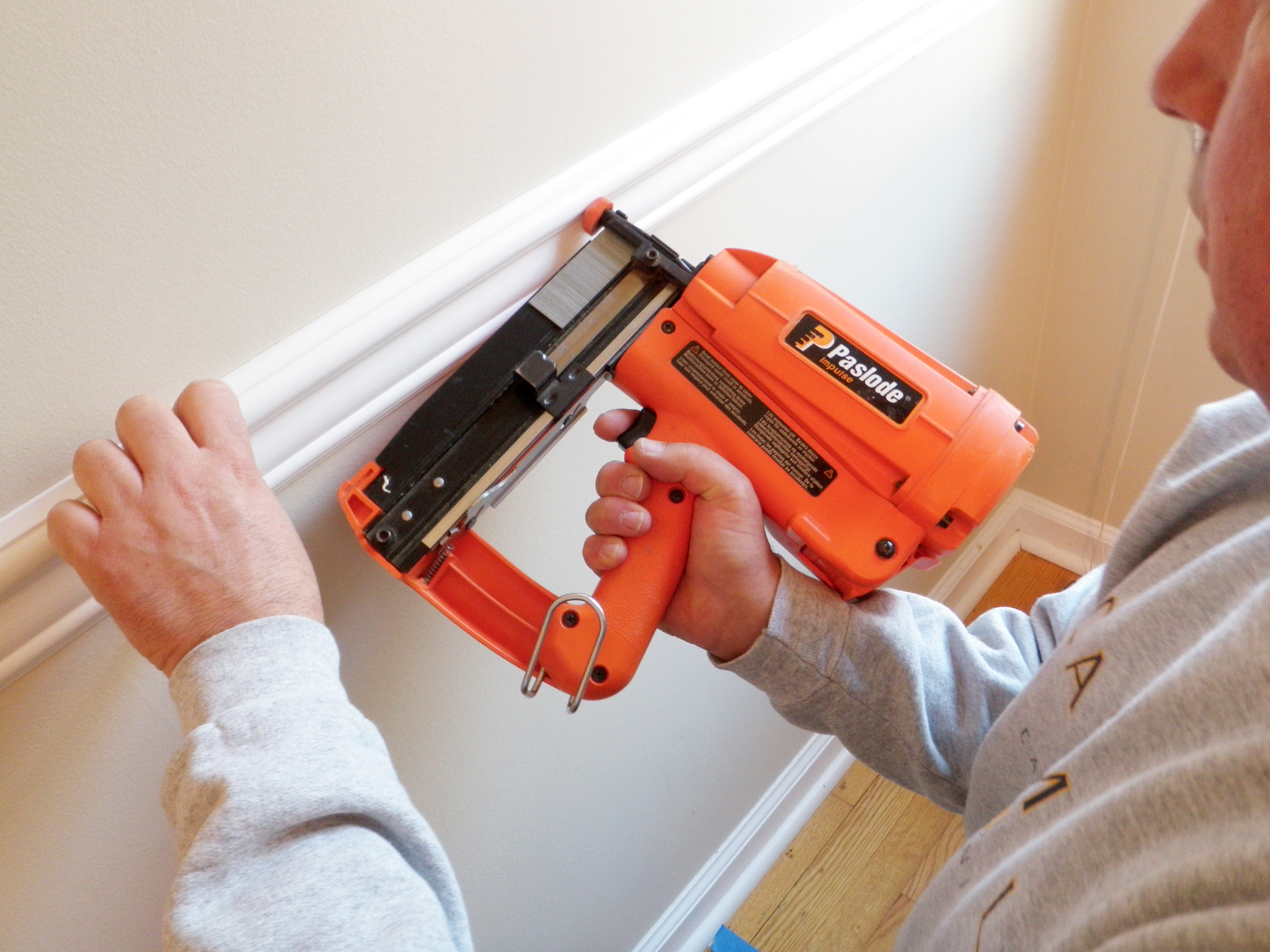 Installing Chair Rail : 9 Steps (with Pictures) - Instructables