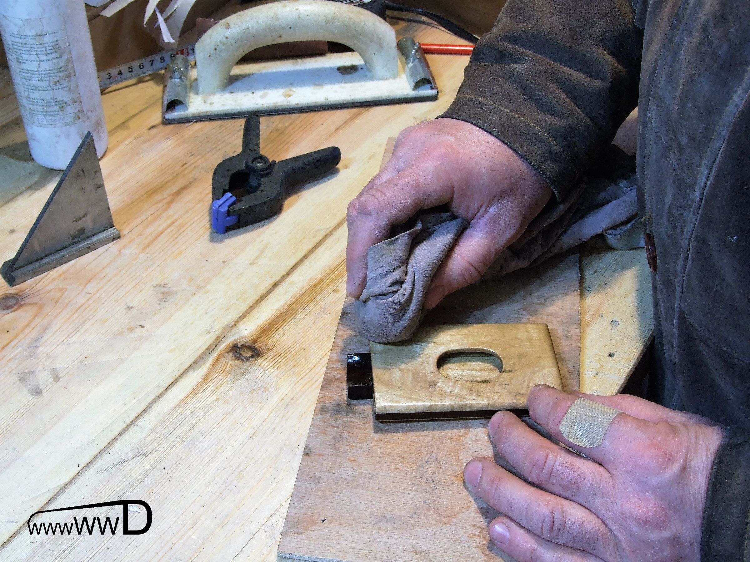 Wooden Business Card Holder : 6 Steps (with Pictures) - Instructables