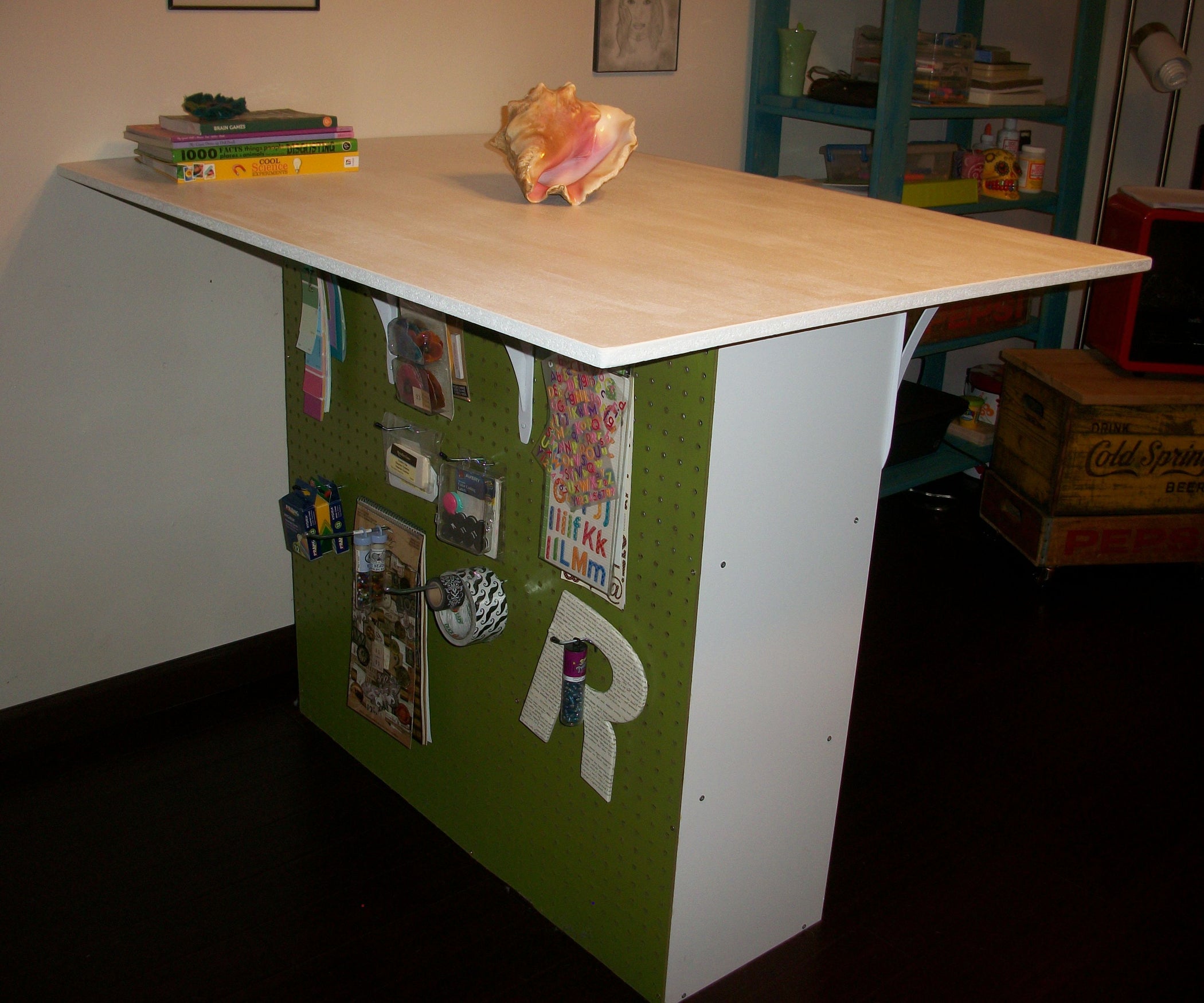 DIY Craft Table : 6 Steps (with Pictures) - Instructables