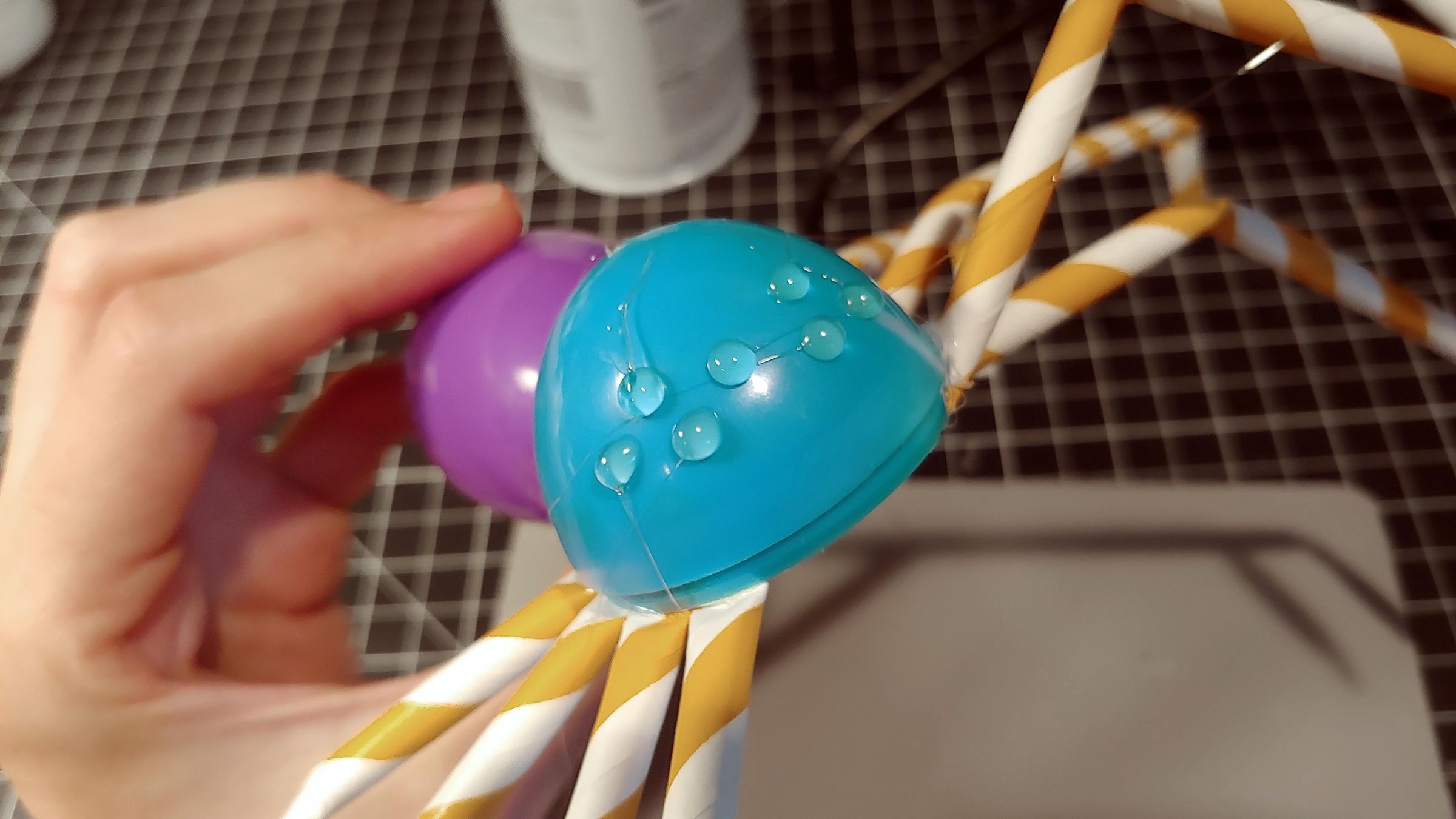 Super Easy Spiders : 4 Steps (with Pictures) - Instructables