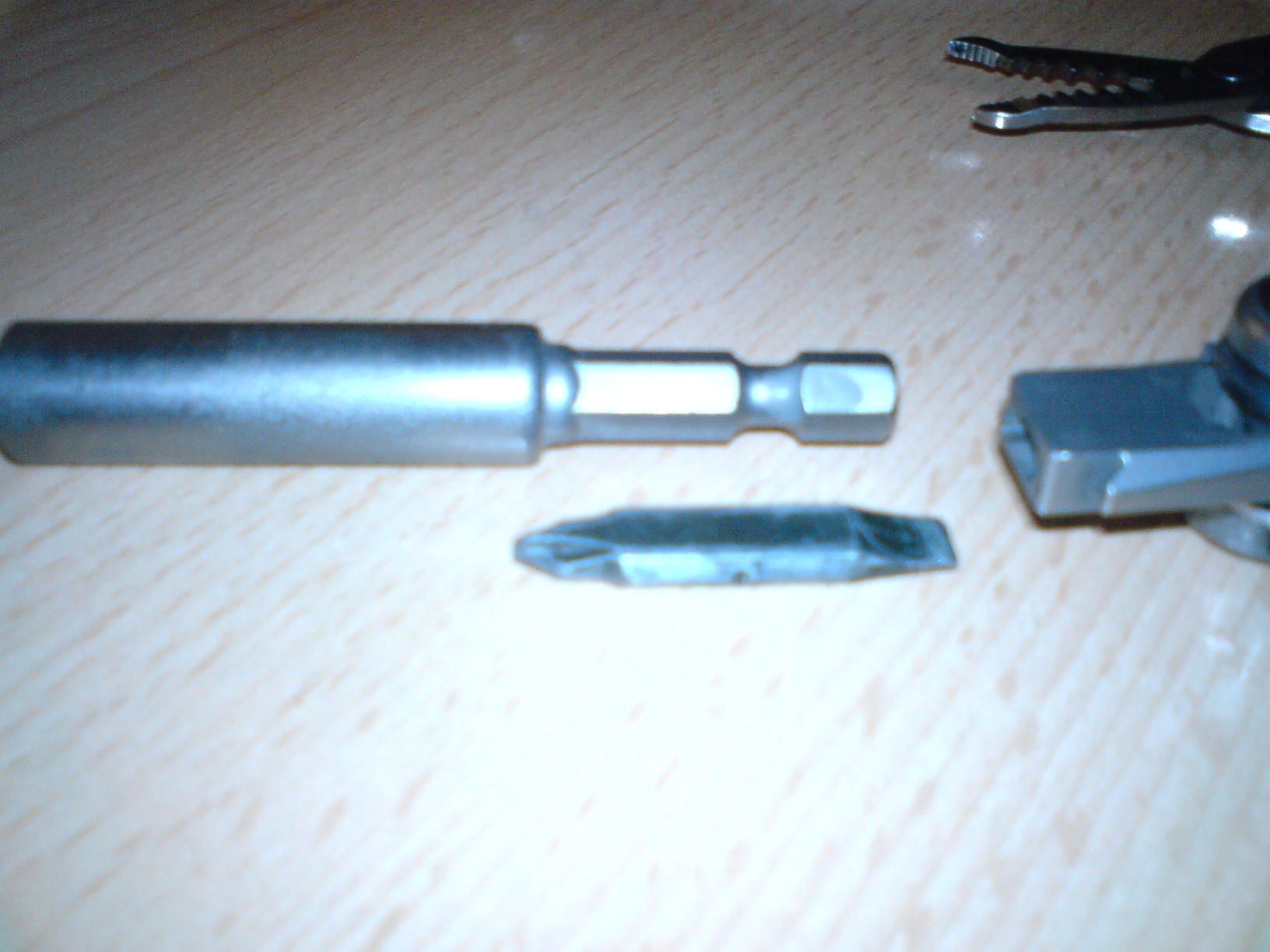 Leatherman Charge 1/4" Bit Adapter/extension : 3 Steps - Instructables