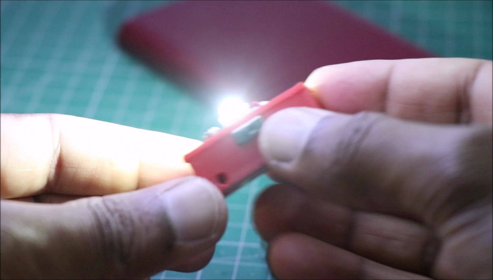 How to Make Mini Rechargeable Powerful LED Light : 8 Steps (with ...