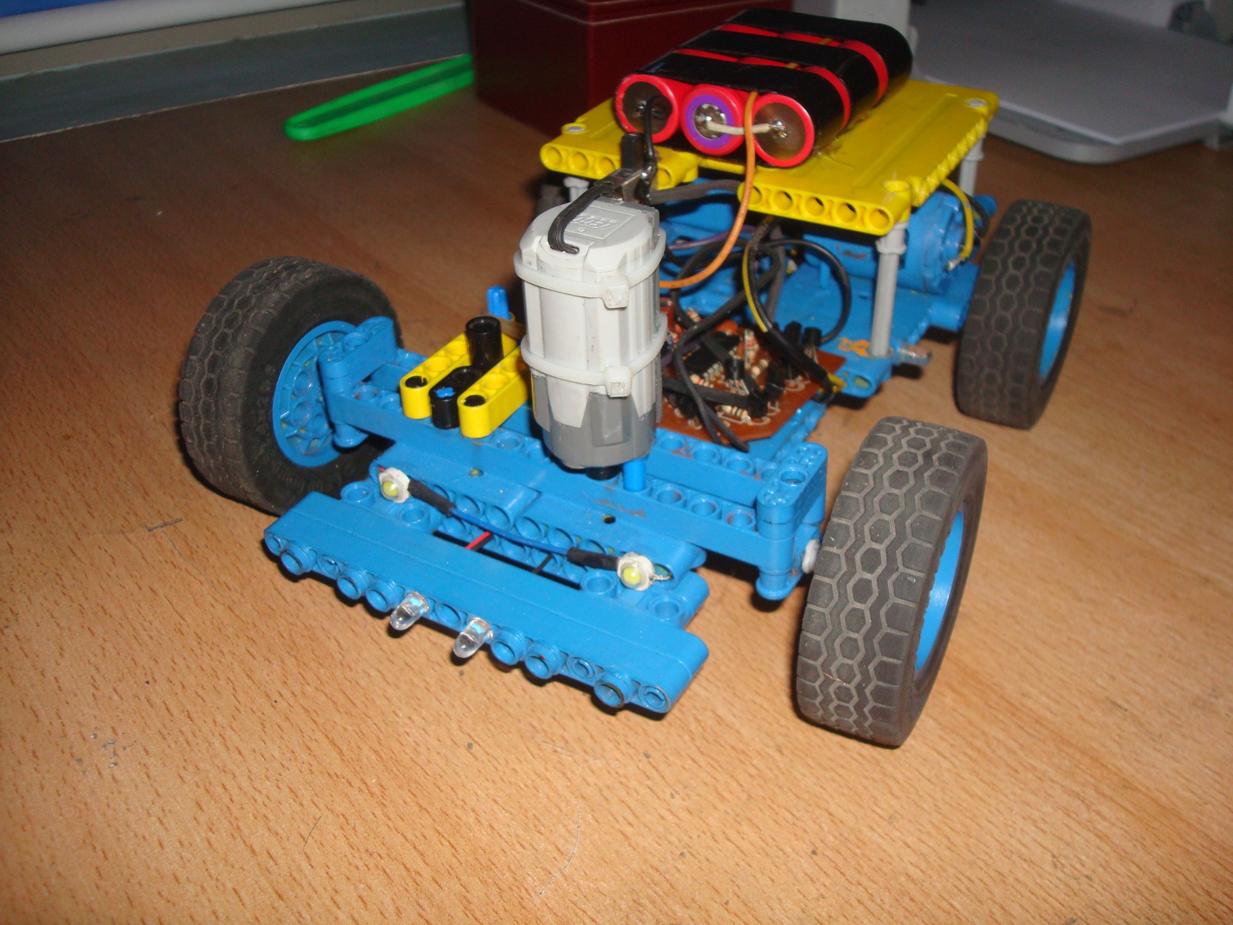 LEGO RC Car A.k.a Mark III : 13 Steps (with Pictures) - Instructables