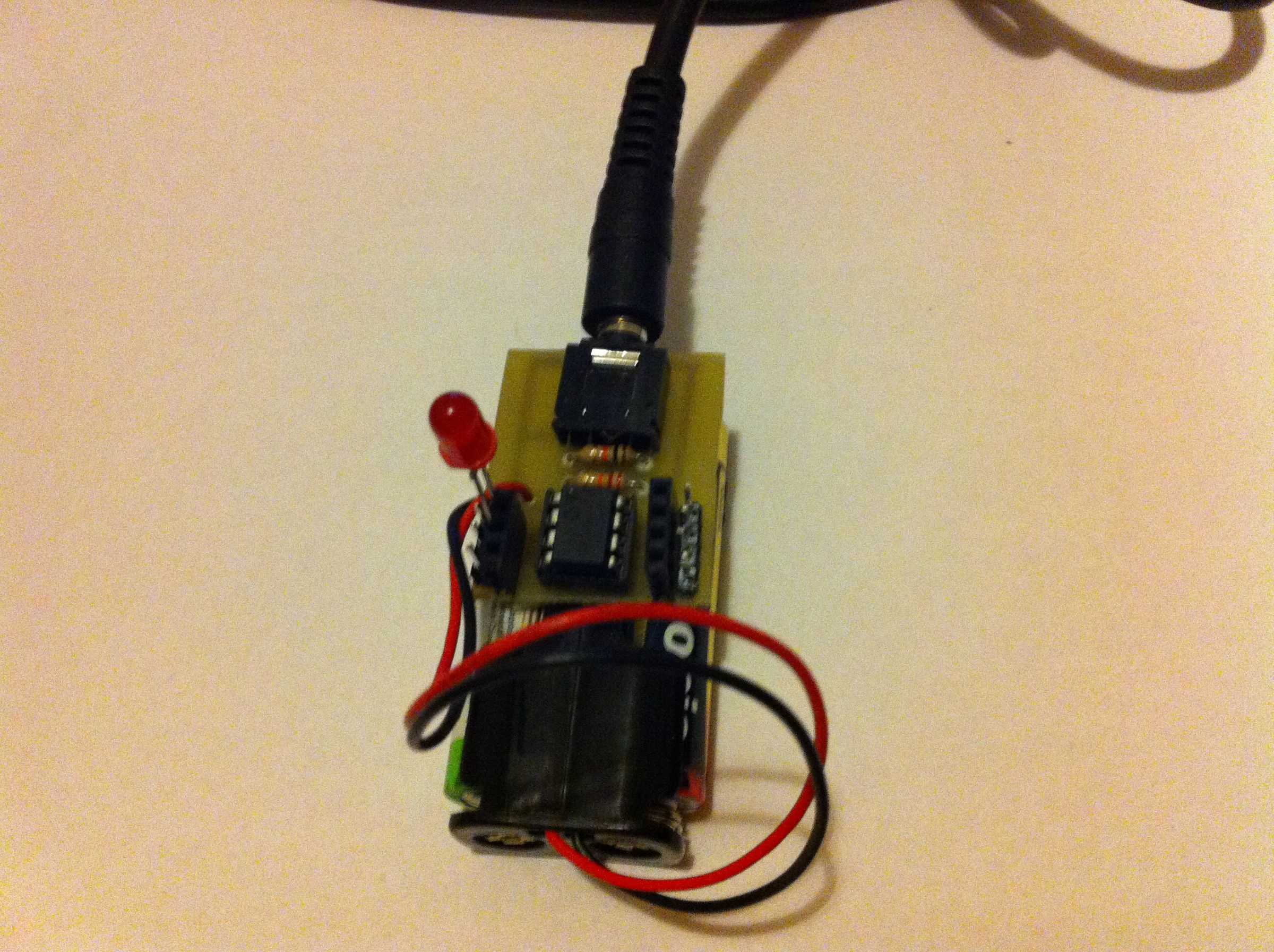 How to Get Started With PICAXE 08M Microcontroller : 4 Steps ...