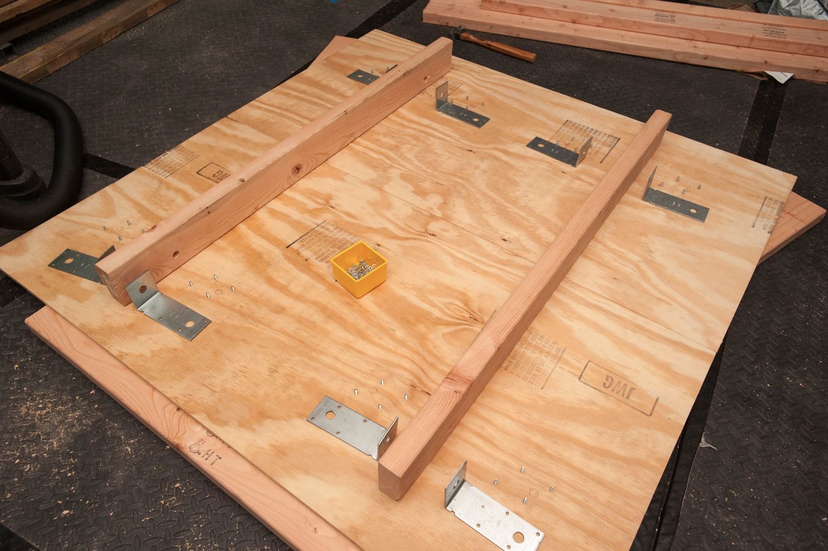 Folding Project Table : 5 Steps (with Pictures) - Instructables