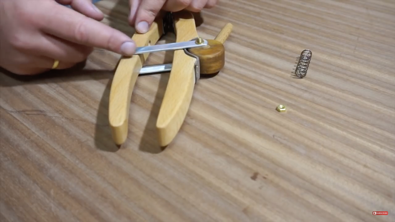 Homemade Wooden Clamp : 8 Steps (with Pictures) - Instructables
