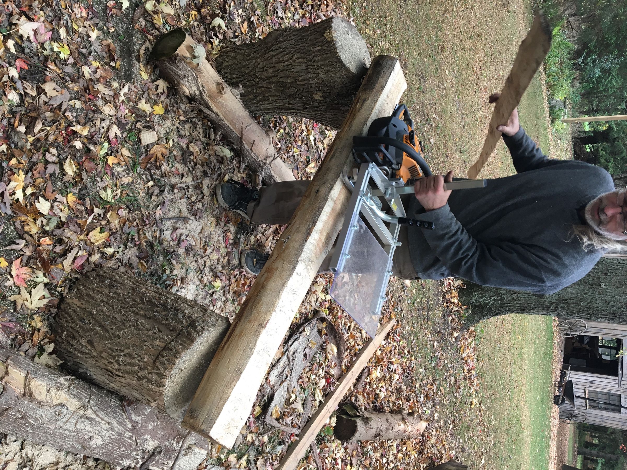 Cutting Wood Slabs With a Chainsaw Mill : 5 Steps (with Pictures ...