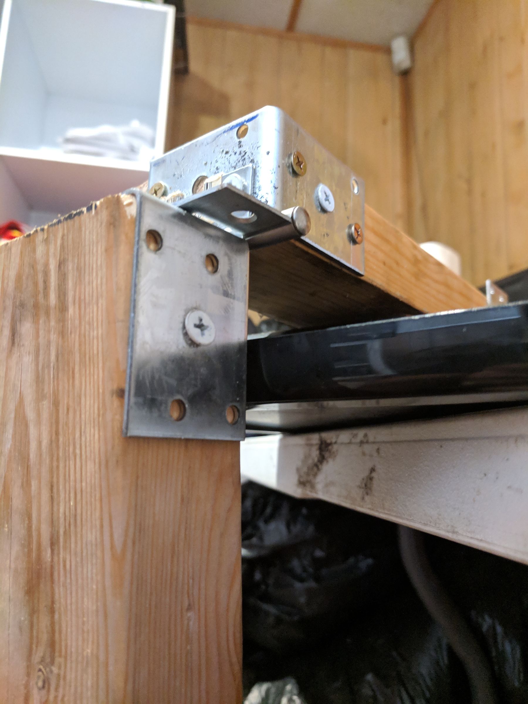 Build an Adjustable Triple Monitor Stand : 6 Steps - Instructables