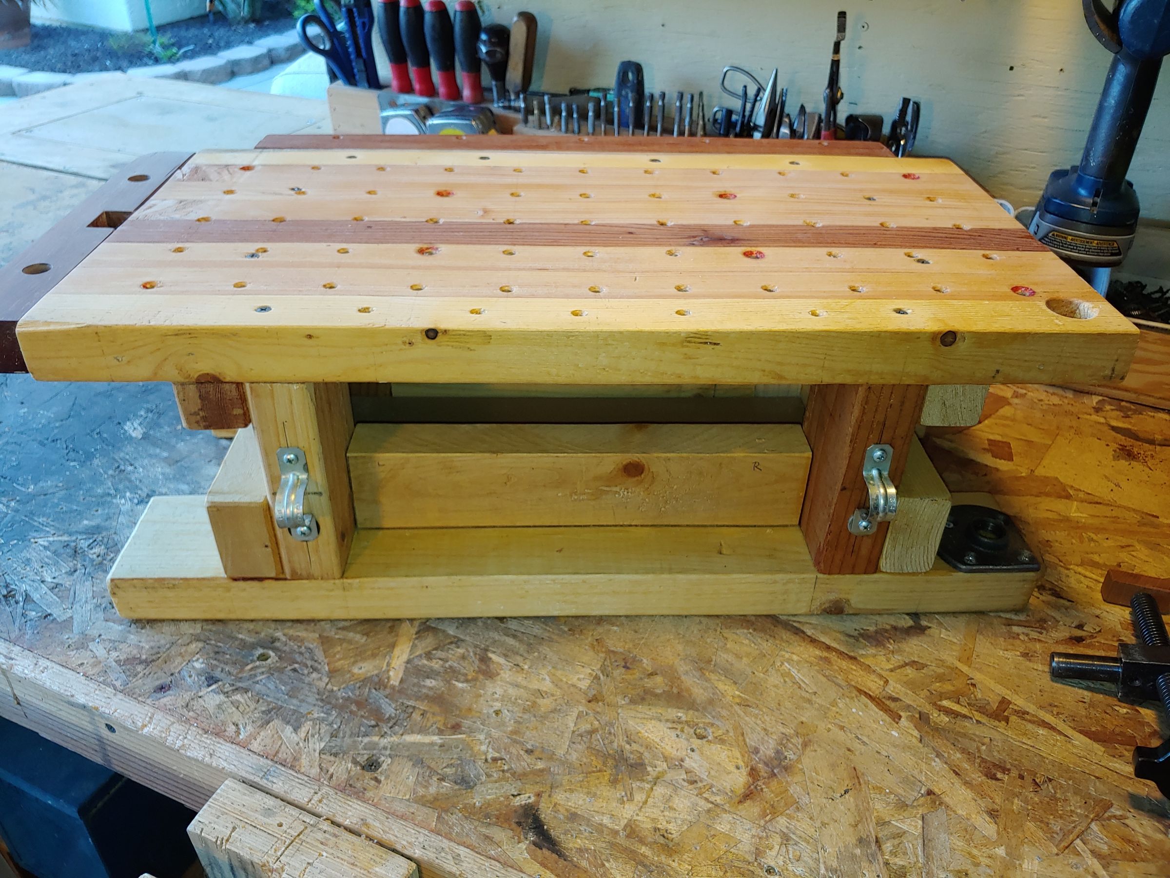 Mini-Work Bench : 10 Steps - Instructables