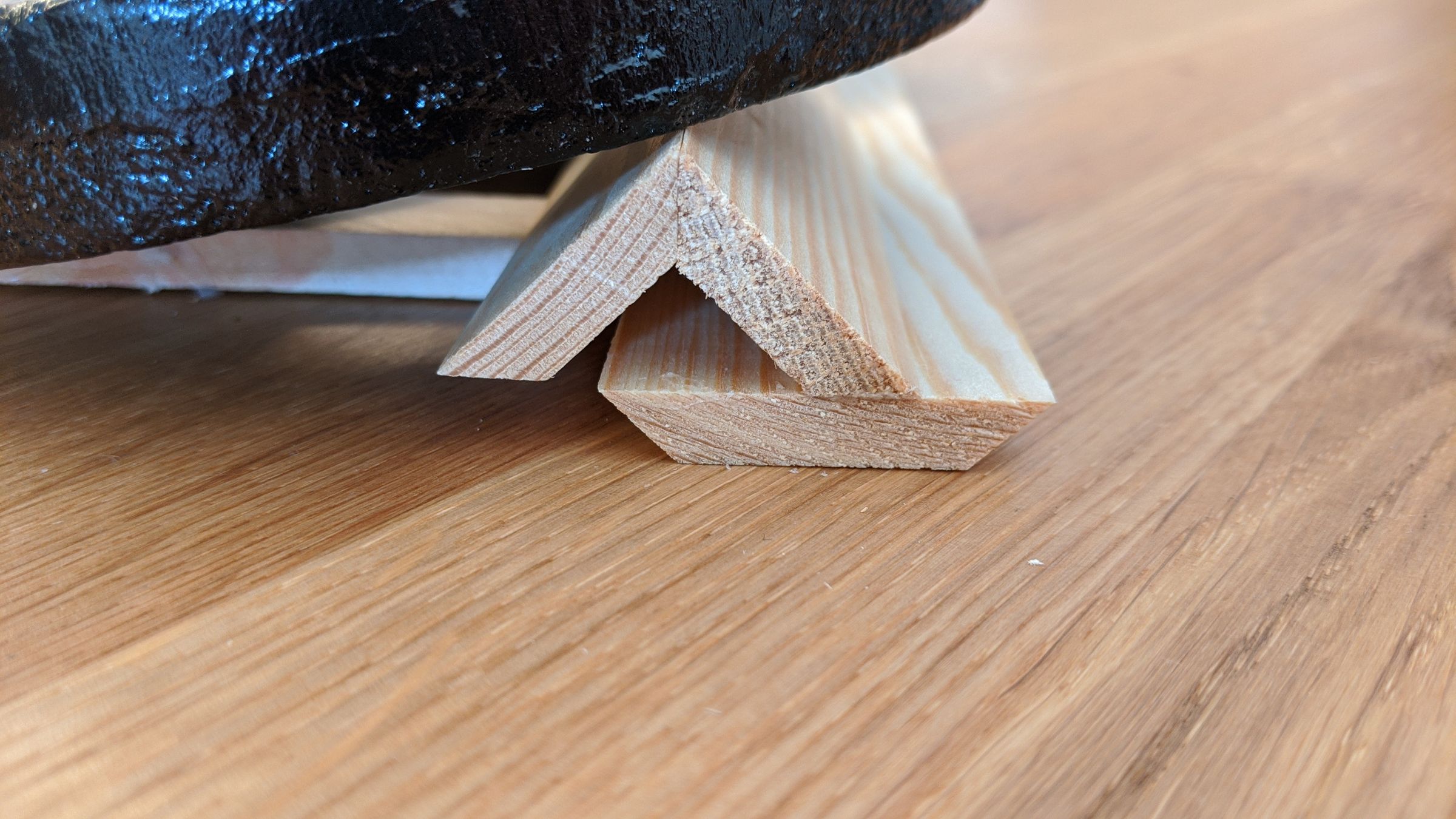 Easy Office Note Rail From Wood : 4 Steps (with Pictures) - Instructables